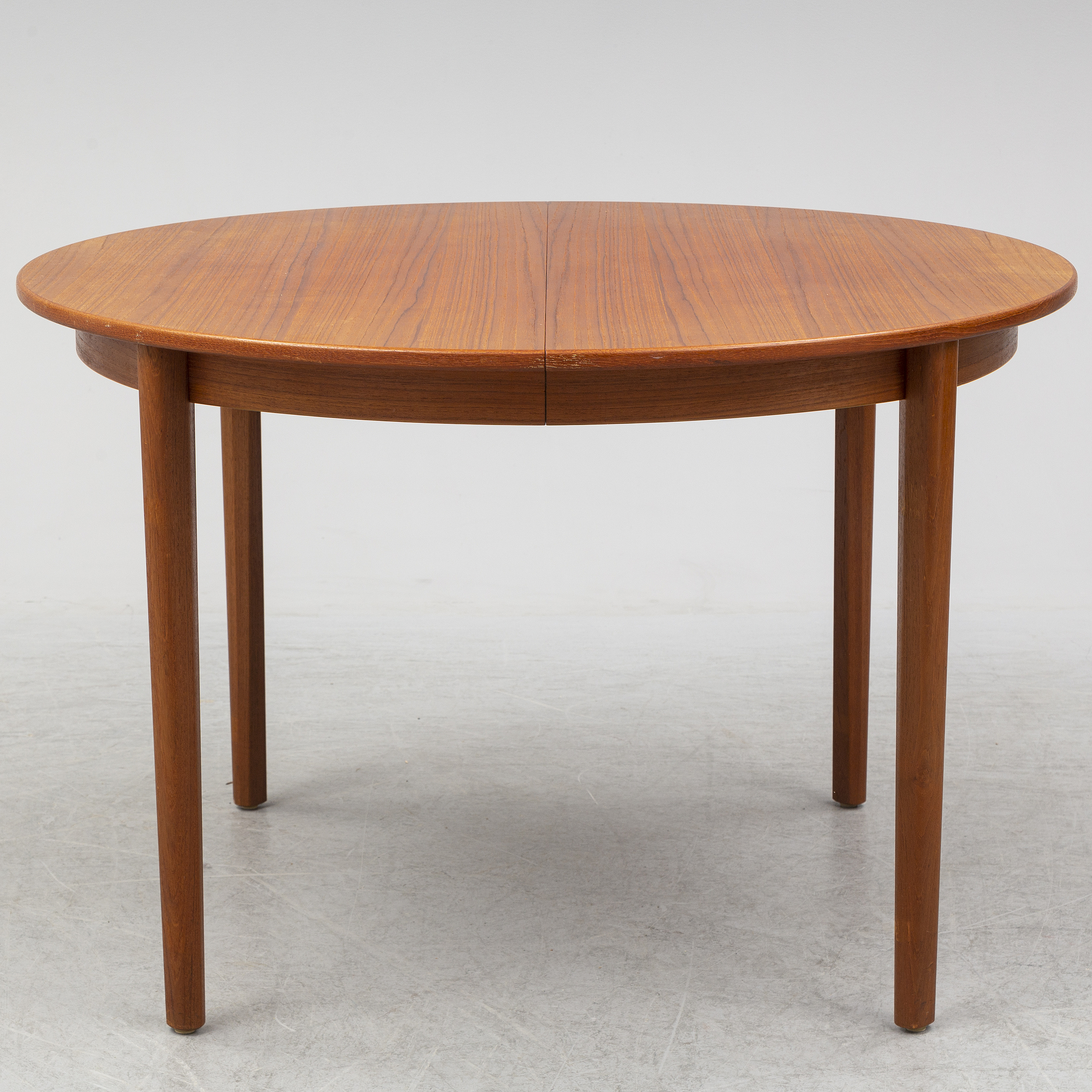 A 1960s dining table. - Bukowskis