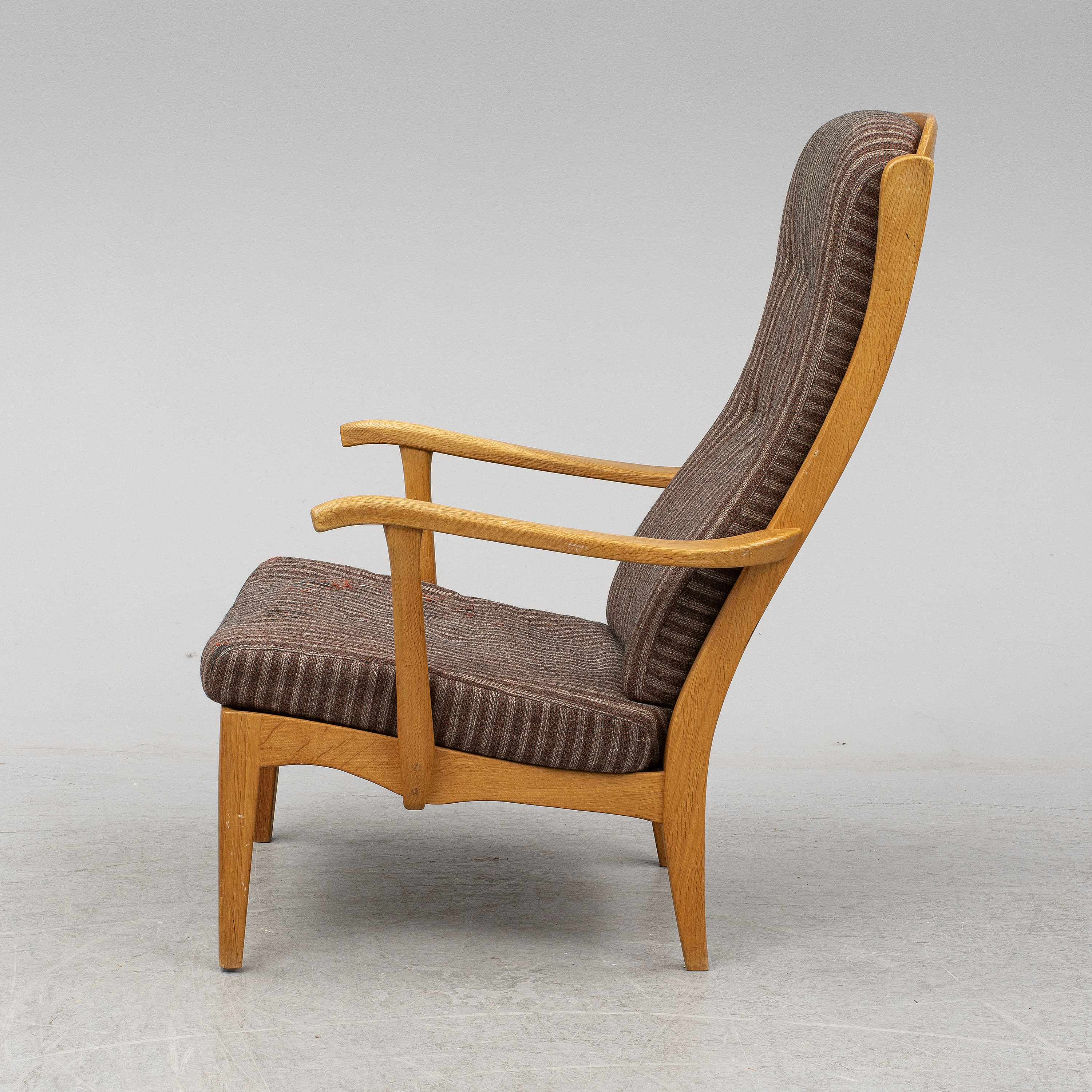 CARL MALMSTEN, fåtölj, "Mabulator", 1900-talets andra hälft. - Bukowskis