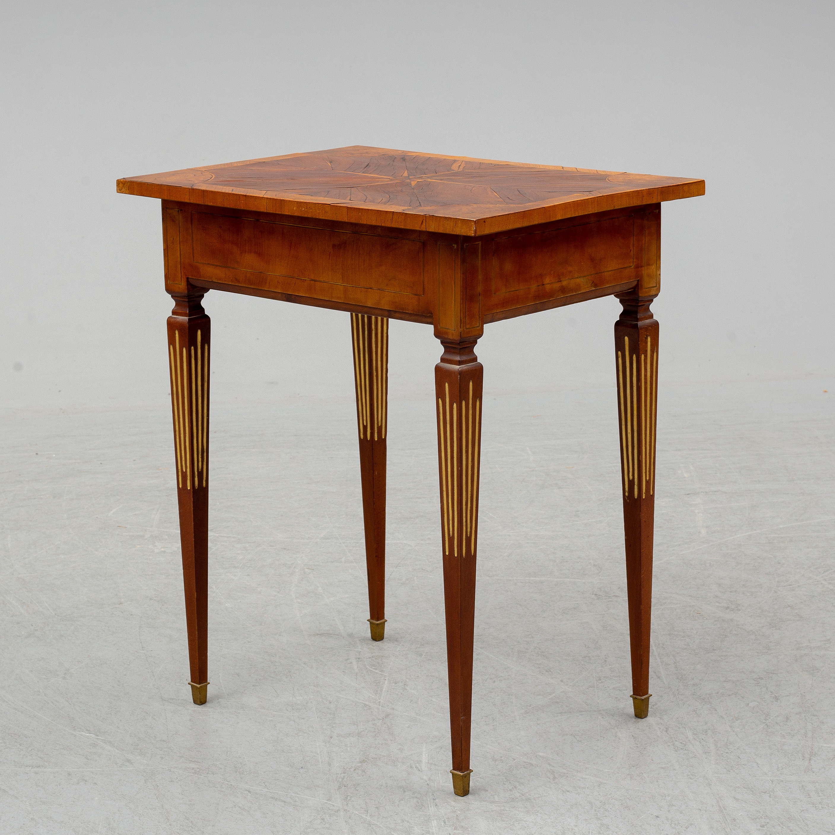 An early 19th century table. - Bukowskis