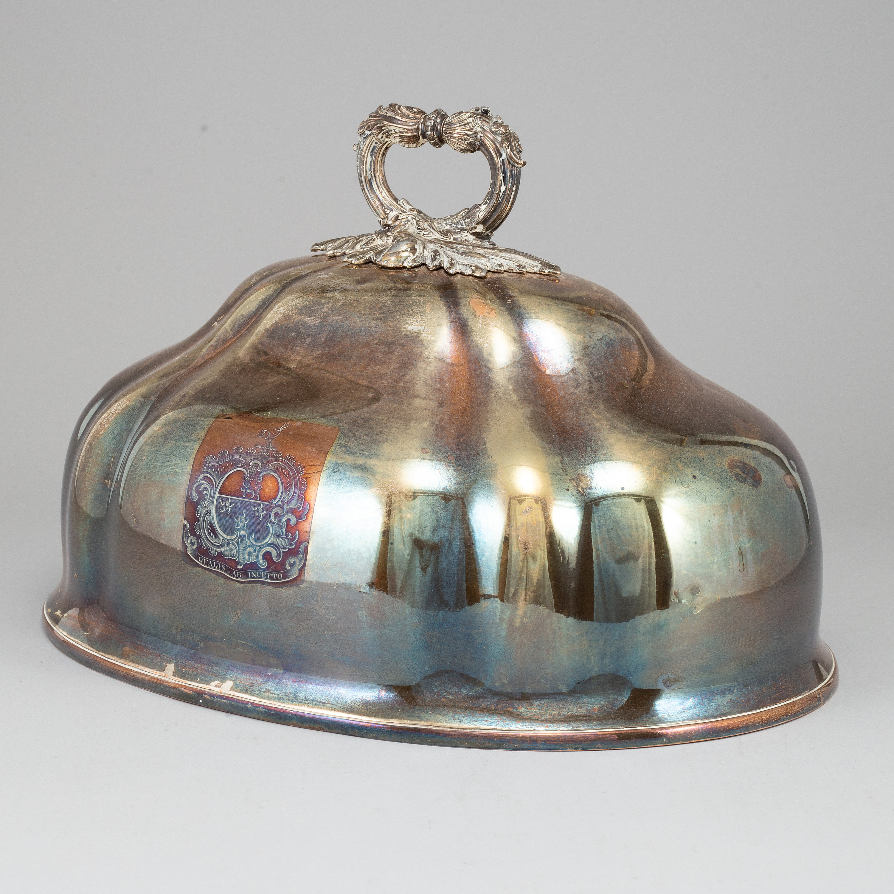 A silver plated cover. - Bukowskis