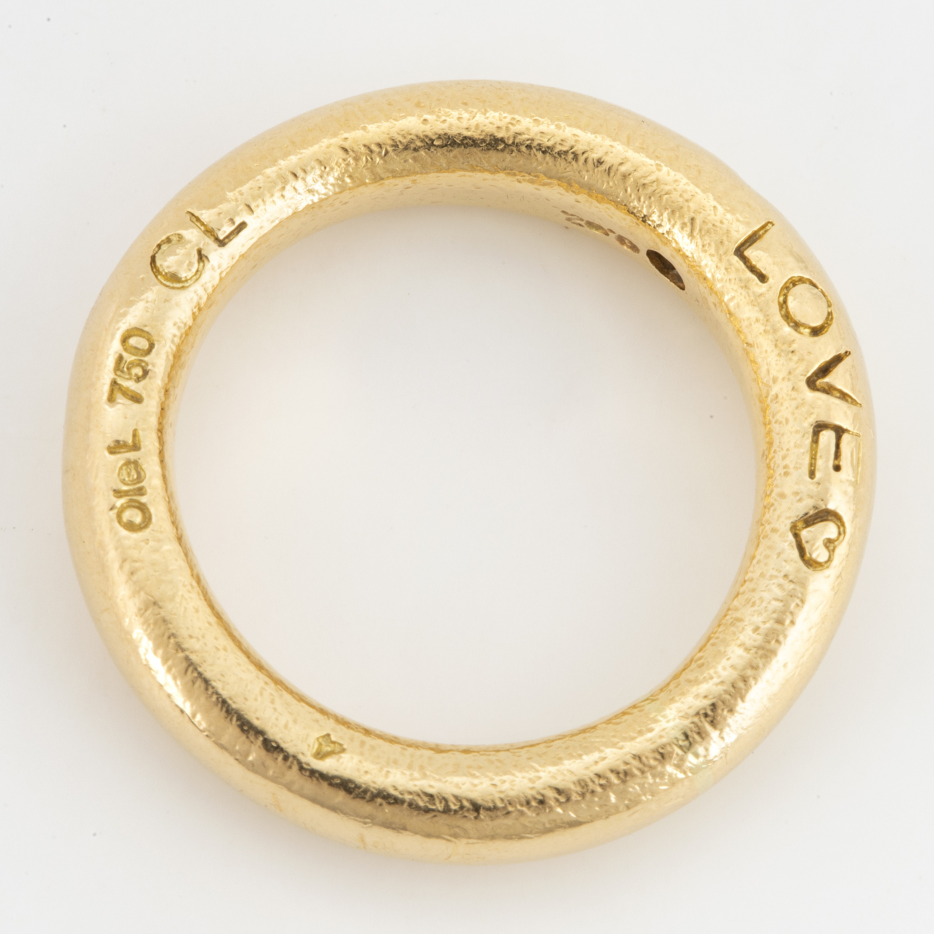 Ole Lynggaard ring "Love" 18K guld med en rund briljantslipad diamant ...