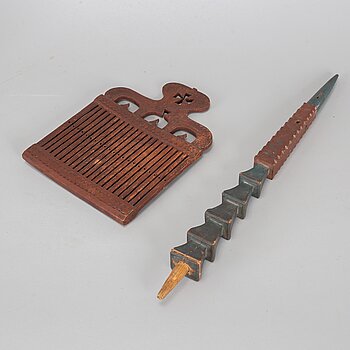 Two traditional swedish wooden items from the 1800's. - Bukowskis