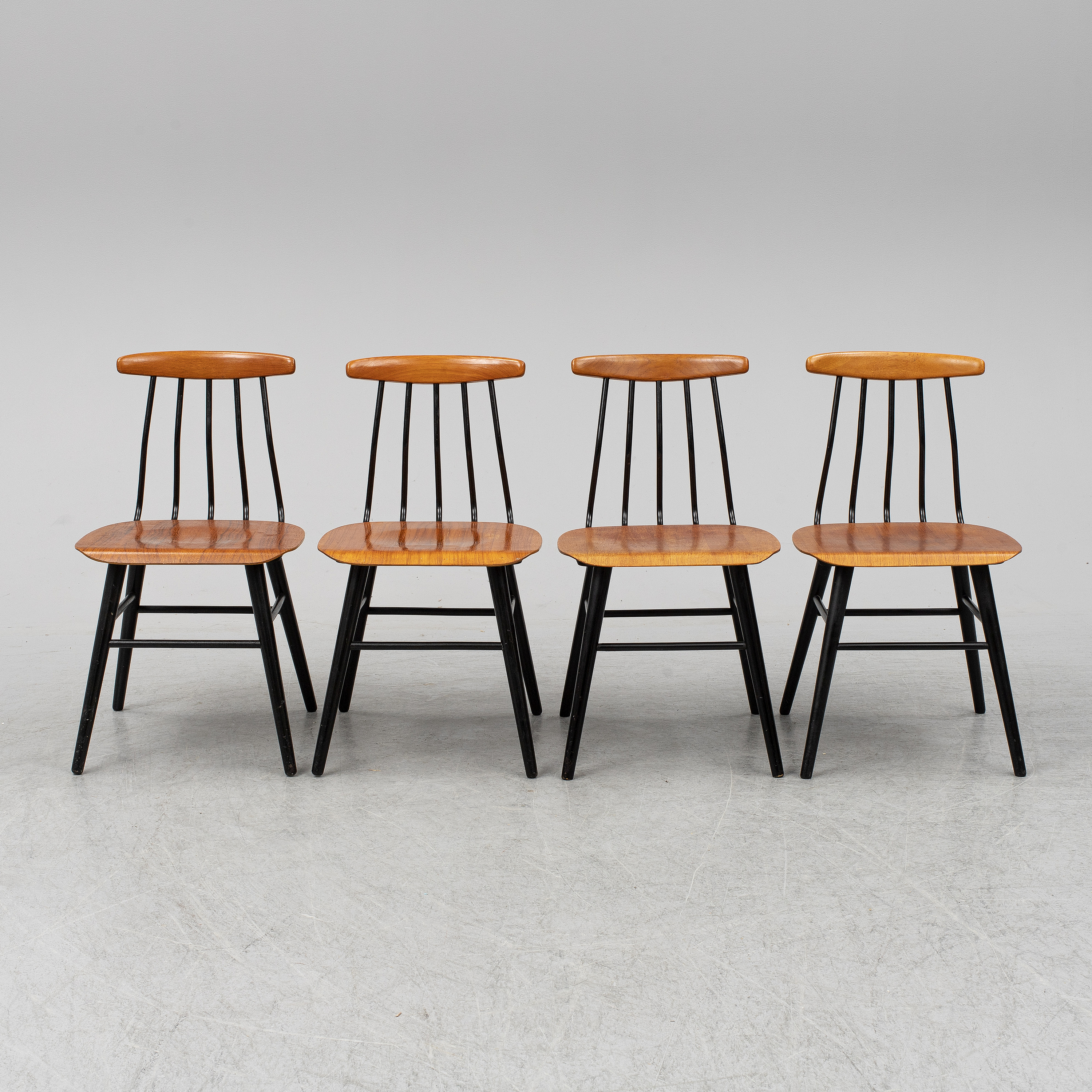 Four mid 20th century chairs. - Bukowskis