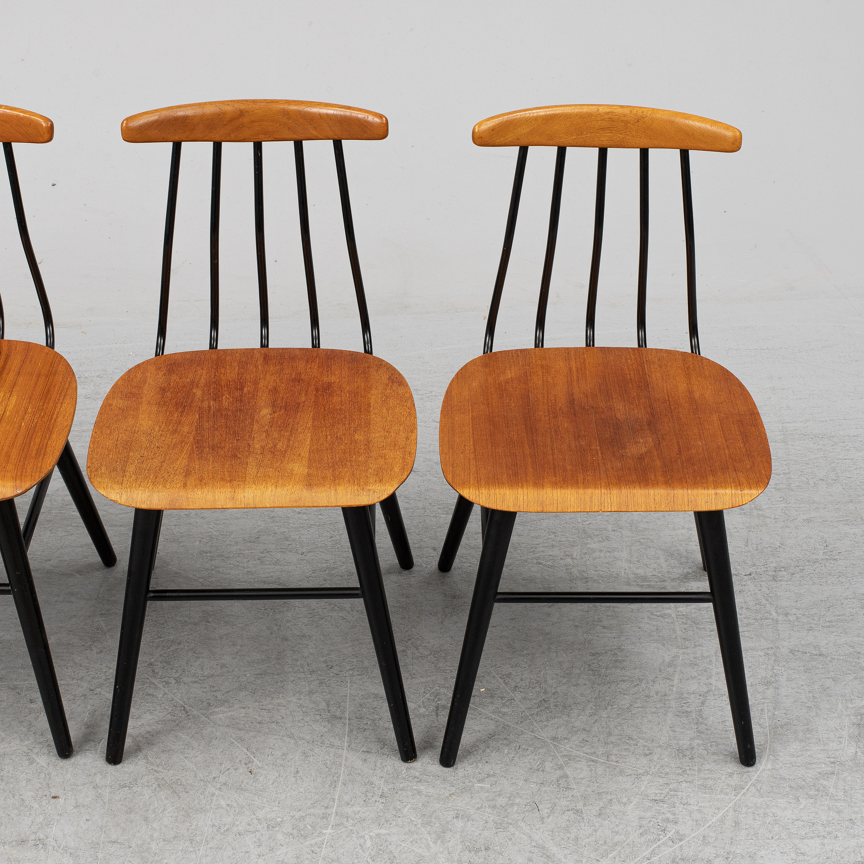Four mid 20th century chairs. - Bukowskis