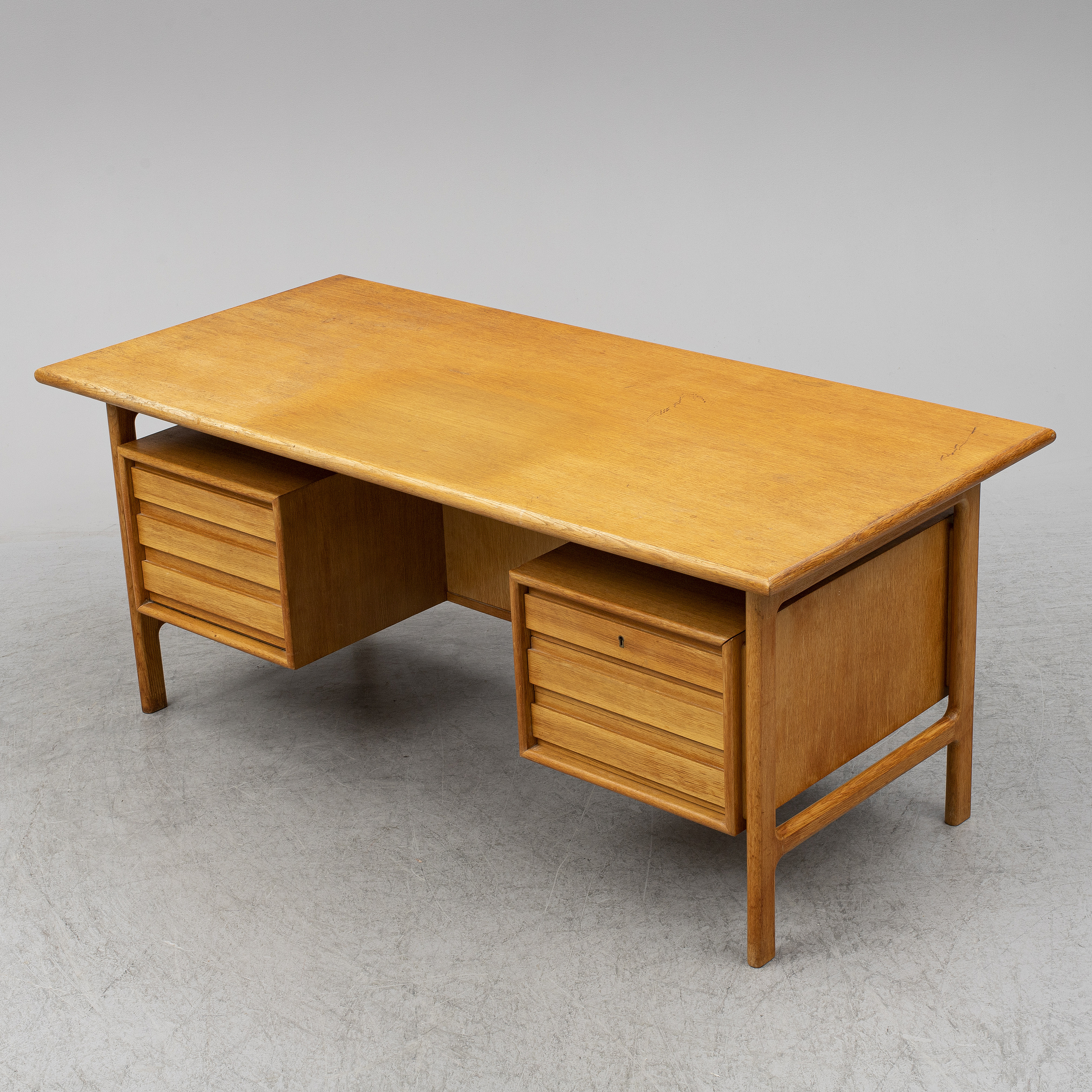 GUNNI OMANN, skrivbord, 1960-tal. - Bukowskis