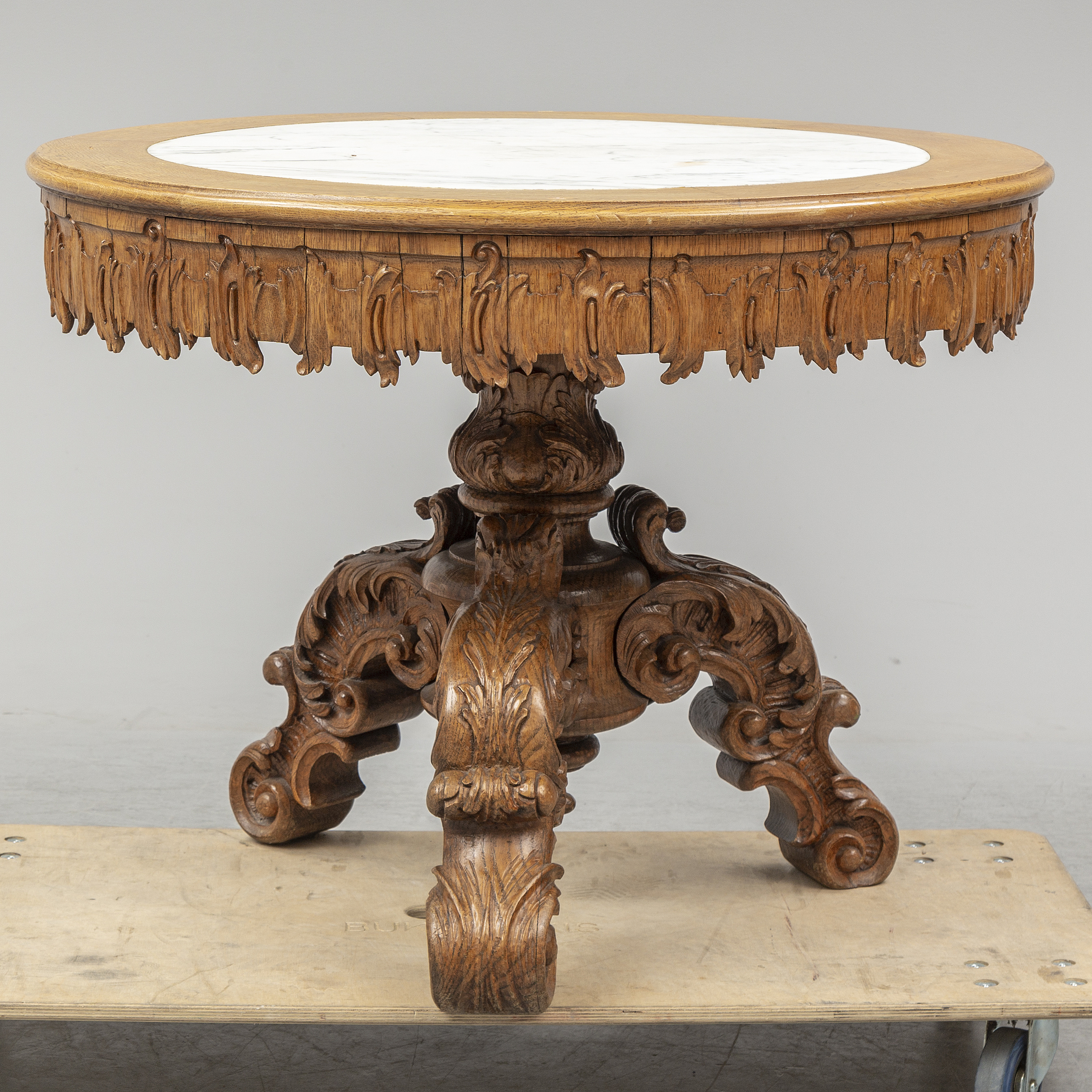 A mid 19th century table. - Bukowskis