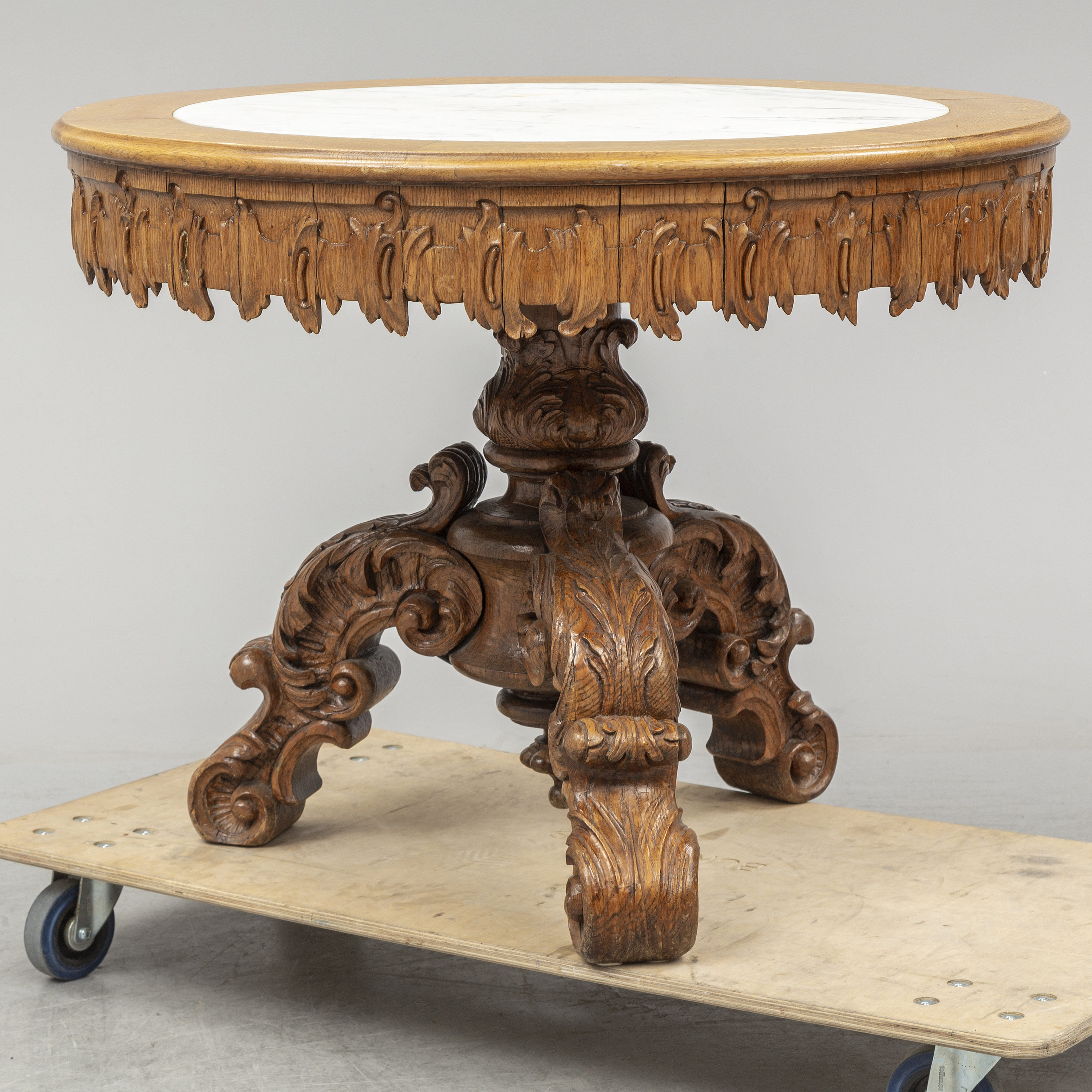 A mid 19th century table. - Bukowskis