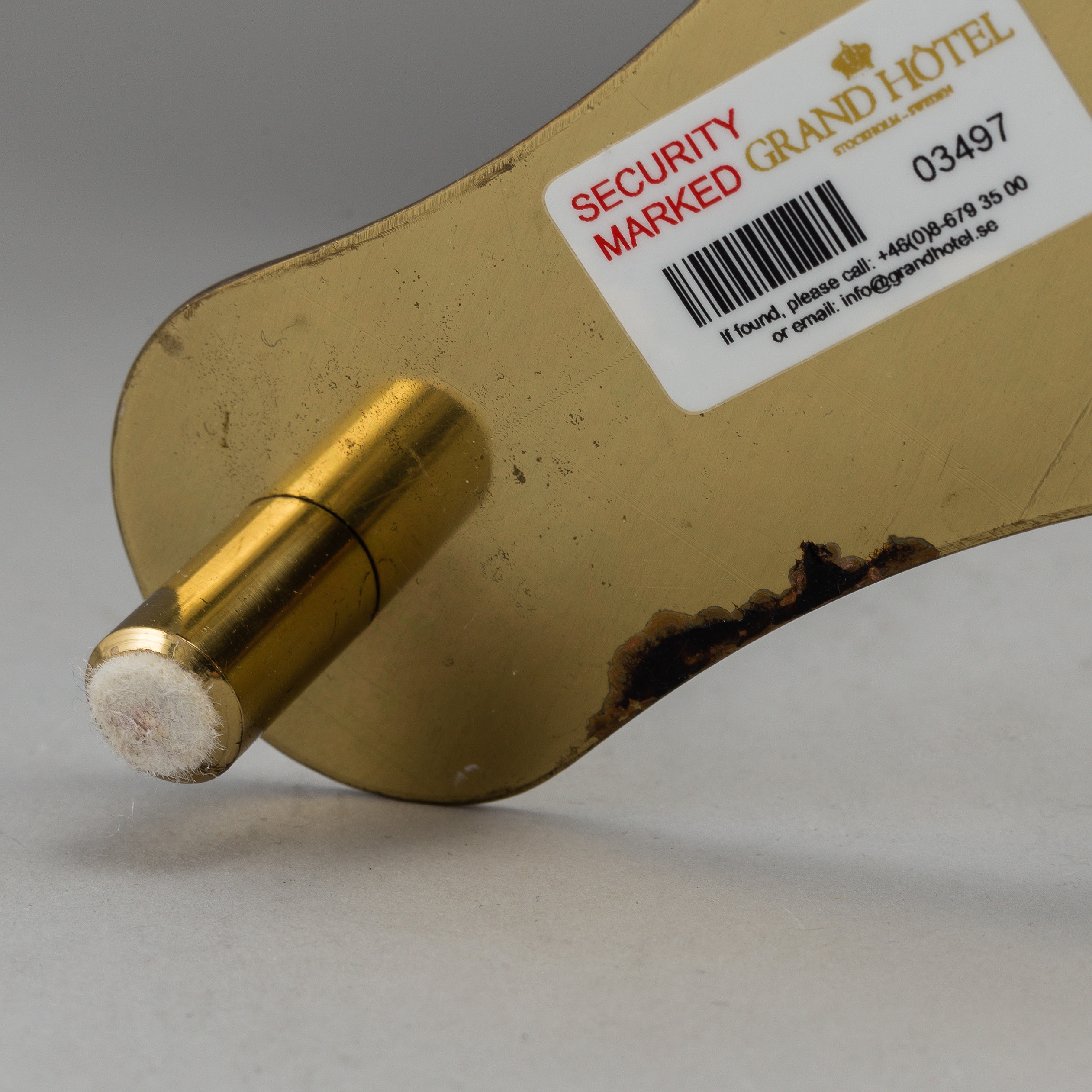 JOSEF FRANK, bordslampa i mässing, modell 2467, Firma Svenskt Tenn ...