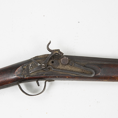 A 19th Century Swedish snaphaunce rifle. - Bukowskis