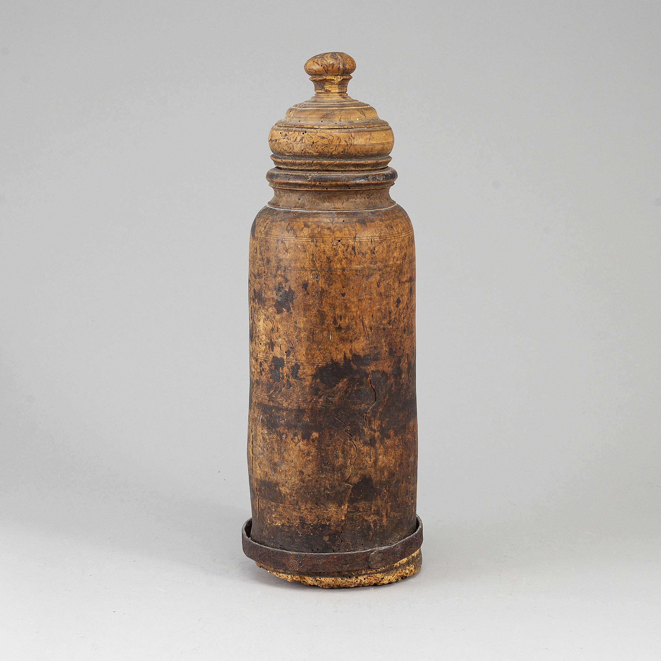 FÖRVARINGSKÄRL / FLASKA, masurbjörk, barock, 1600-/1700-tal. - Bukowskis