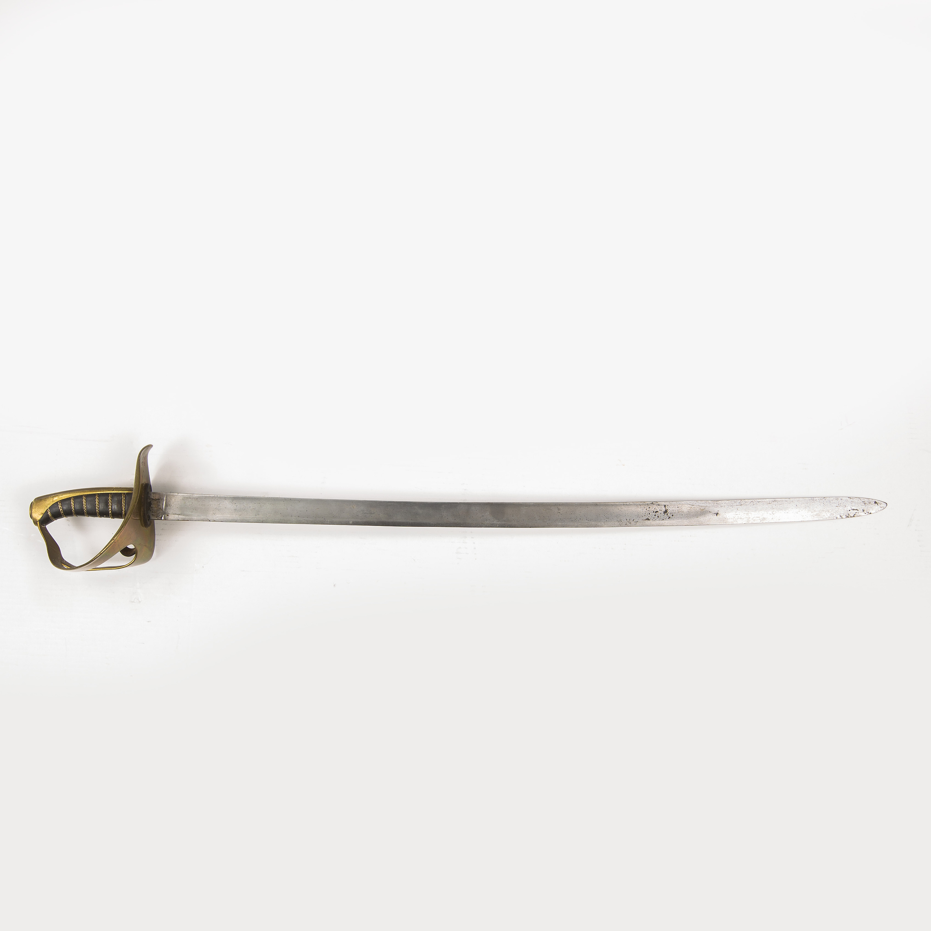 A Swedish cavalry sabre 1854 pattern with scabbard. - Bukowskis
