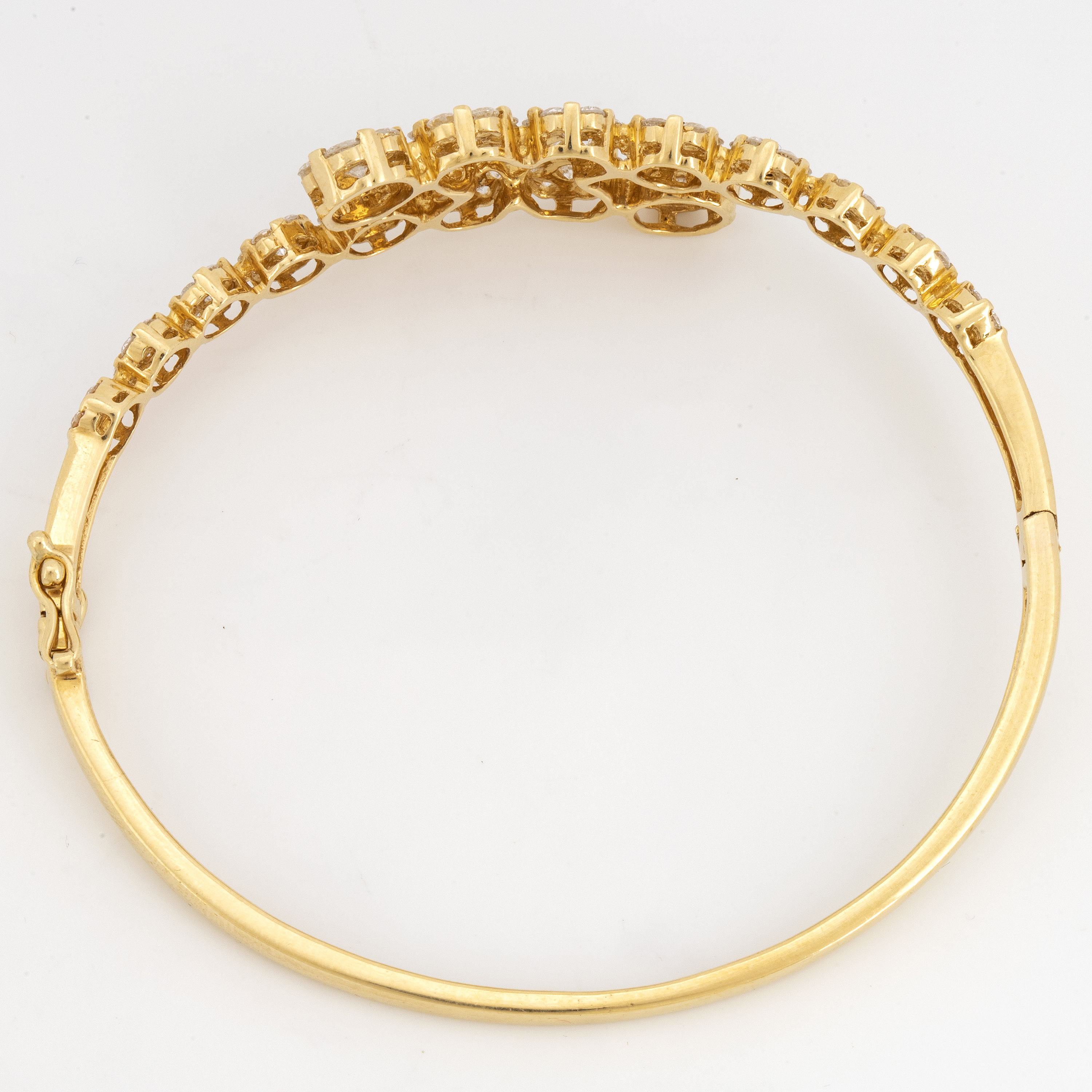 ARMRING med briljantslipade diamanter. - Bukowskis