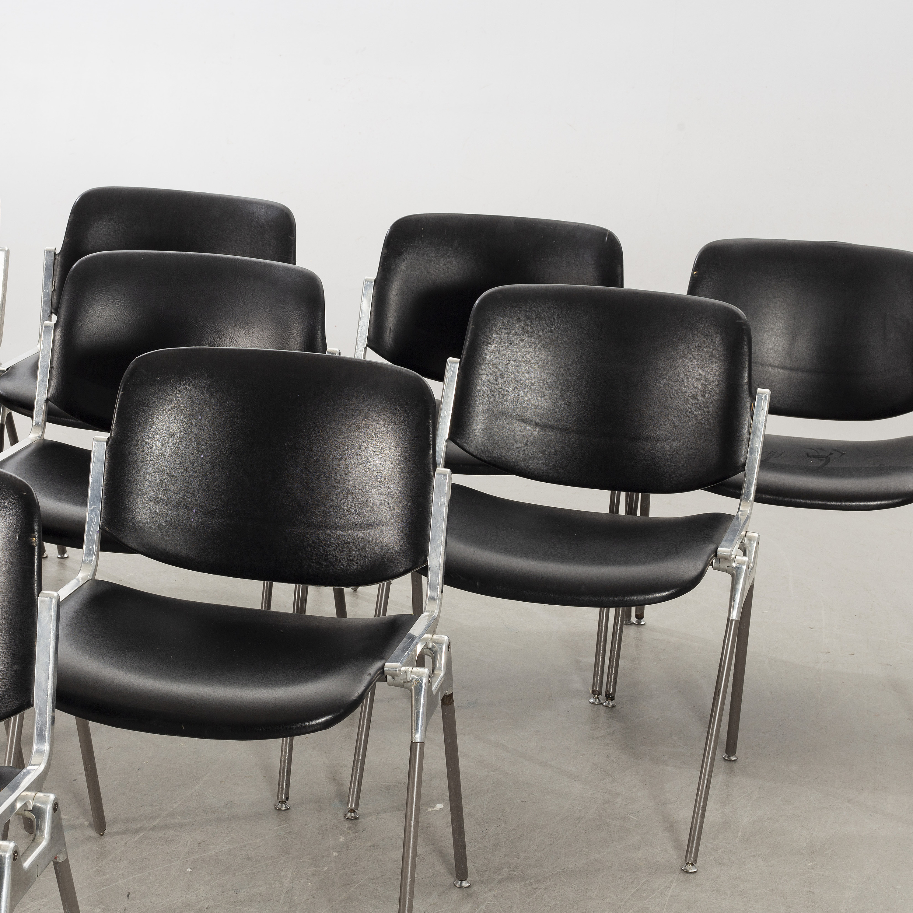 GIANCARLO PIRETTI, a set of 10 chairs by Giancarlo Piretti for Castelli ...