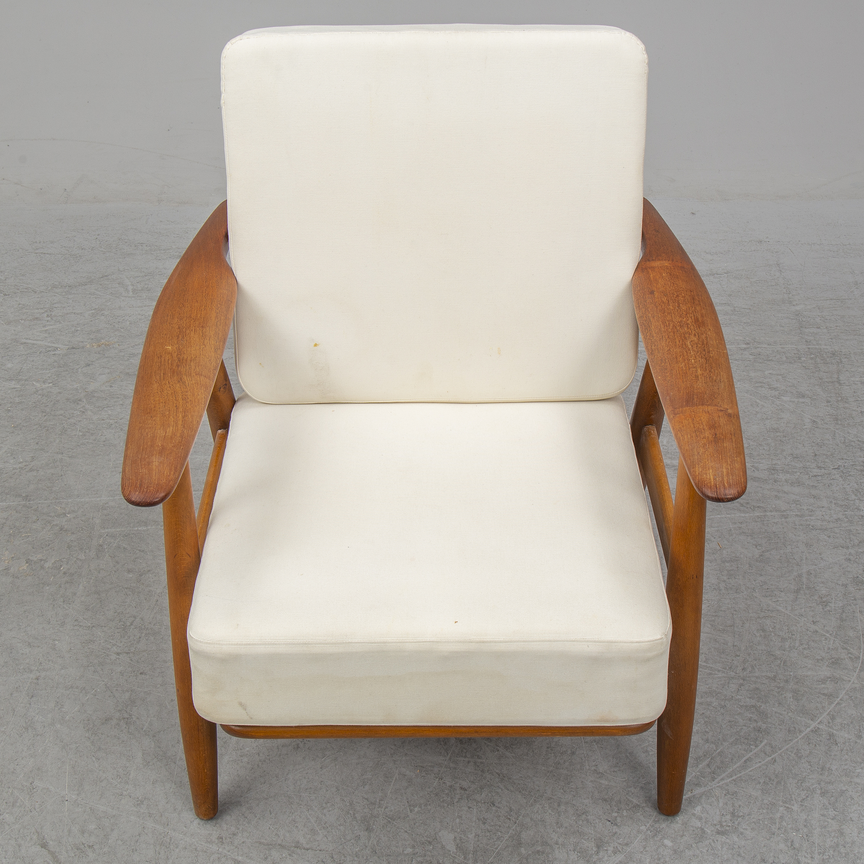 HANS J WEGNER, a 'GE 240' Cigar easy chairs from Getama, Gedsted ...