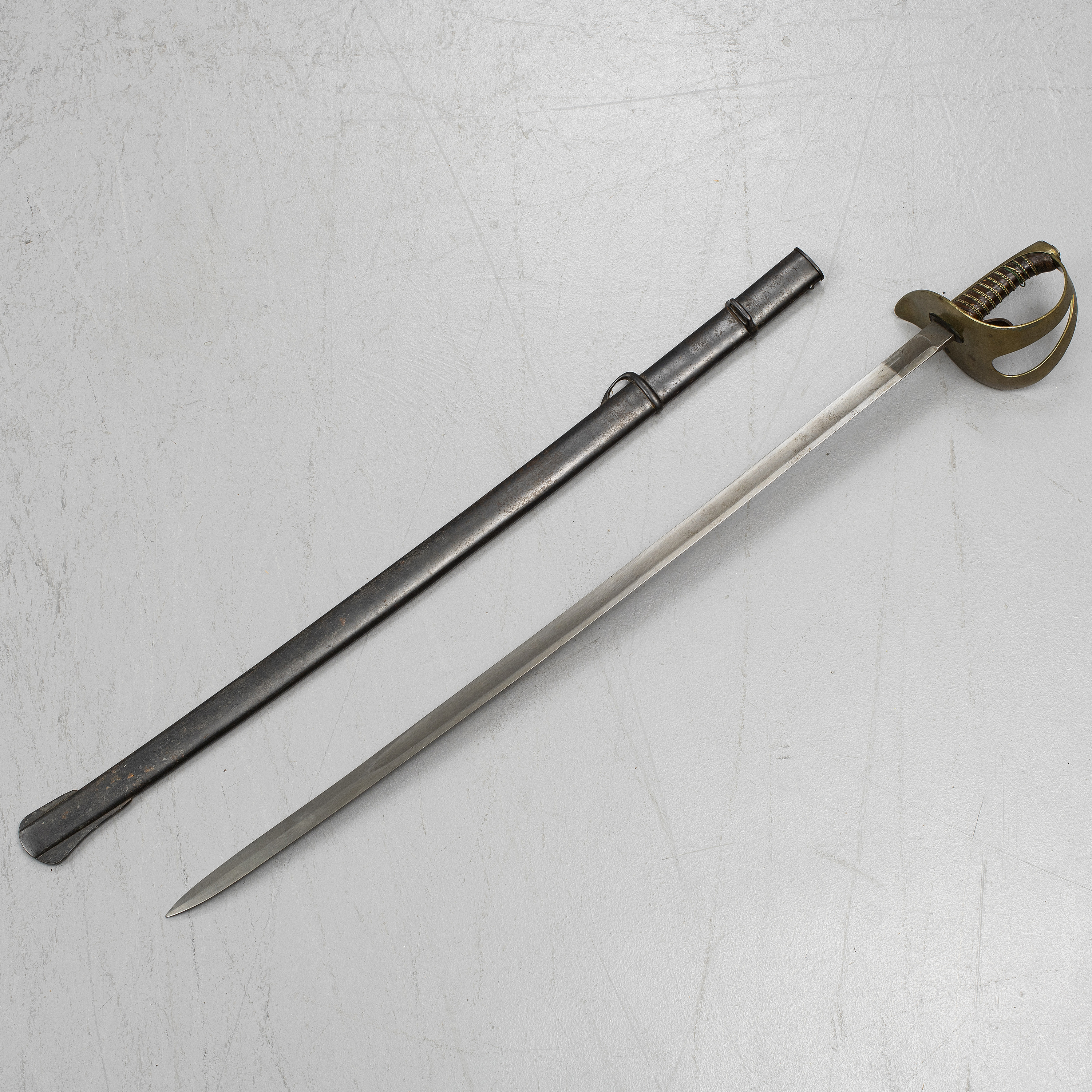 A Swedish cavalry sword 1854 pattern with scabbard. - Bukowskis