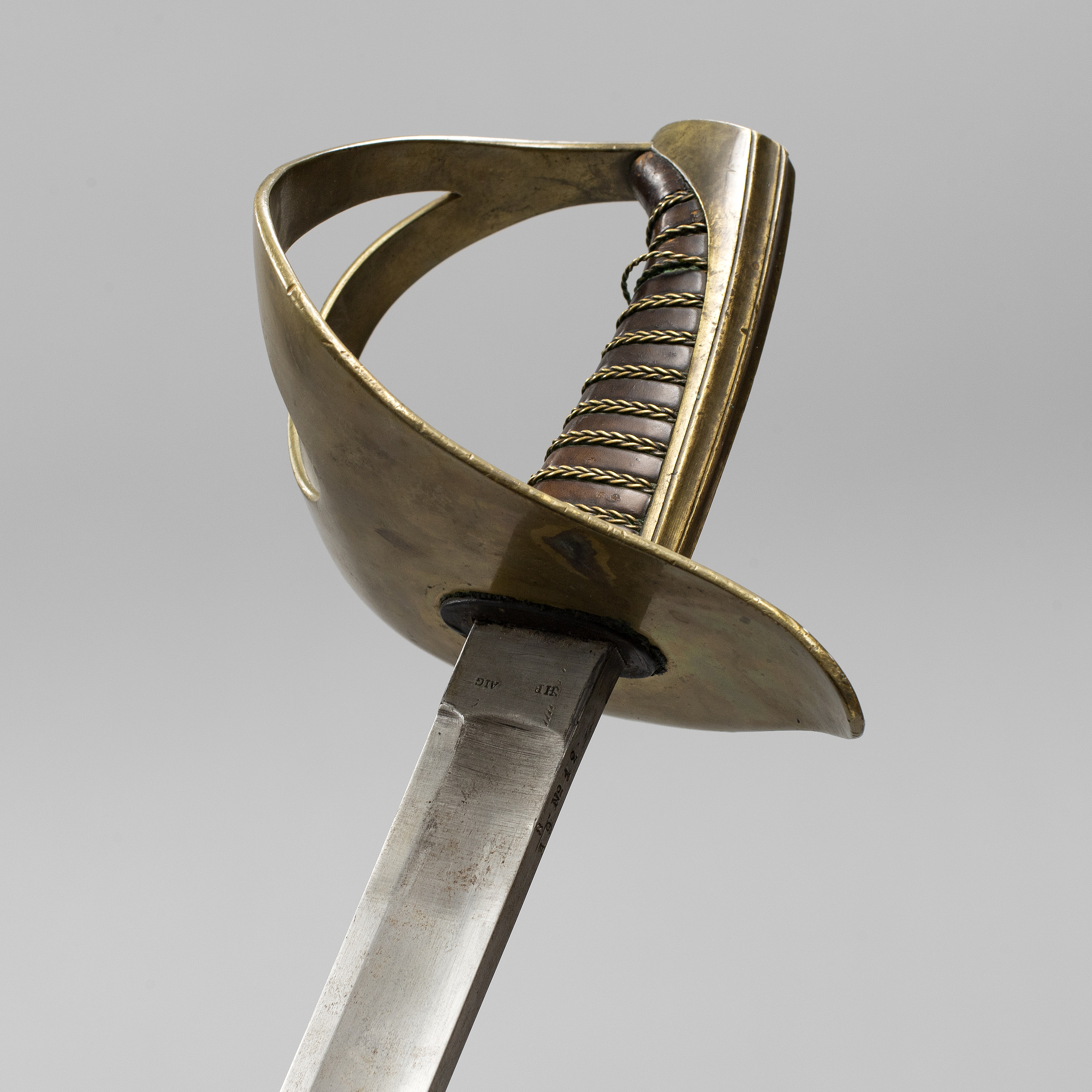A Swedish cavalry sword 1854 pattern with scabbard. - Bukowskis