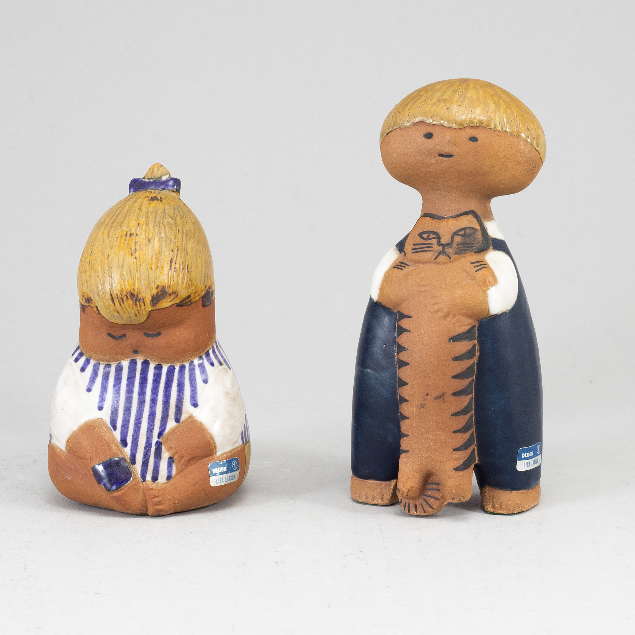 LISA LARSON, figuriner, två stycken, "JOHANNA & PELLE", Gustavsberg, 1900-tal. - Bukowskis