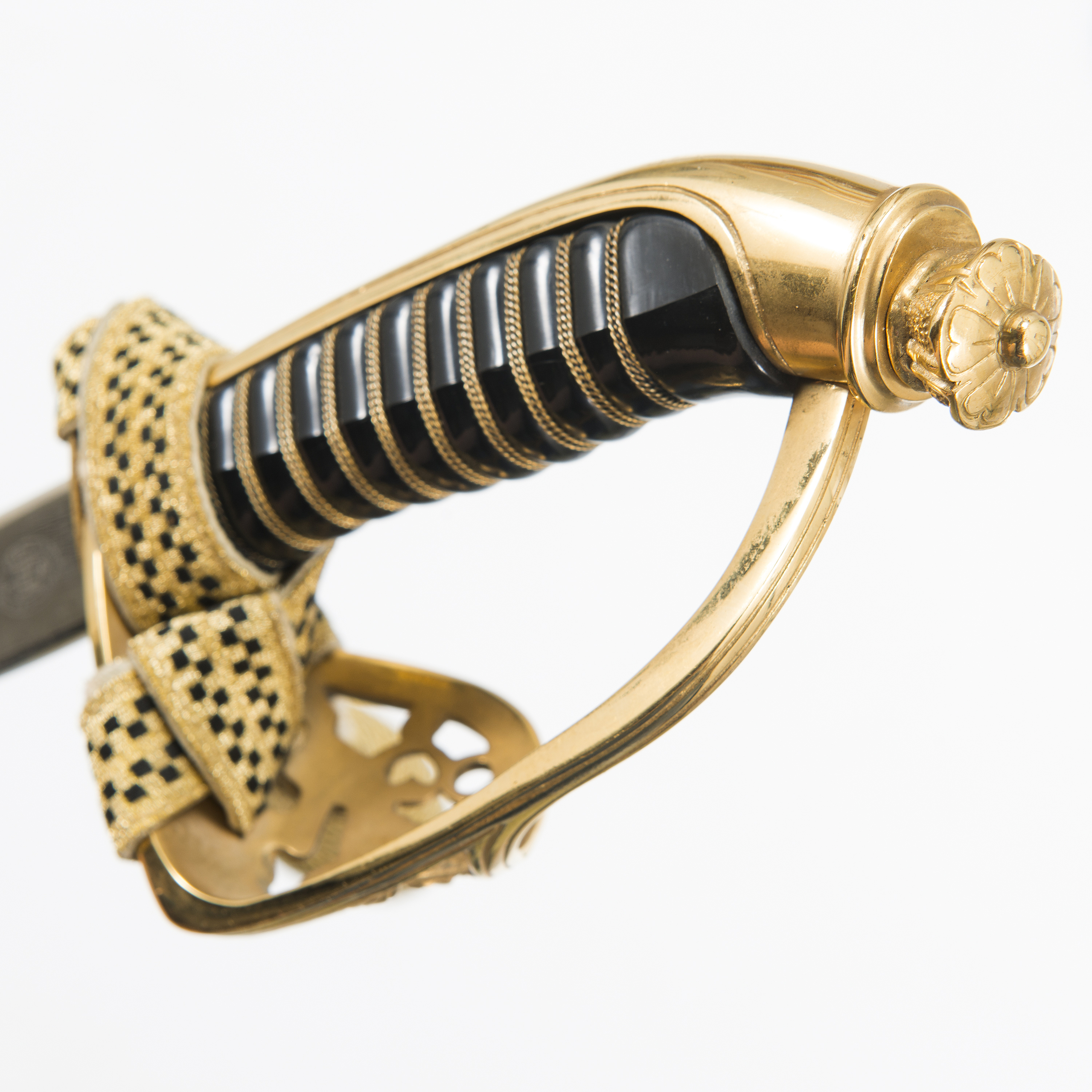 A Finnish M/22 officer sword. - Bukowskis