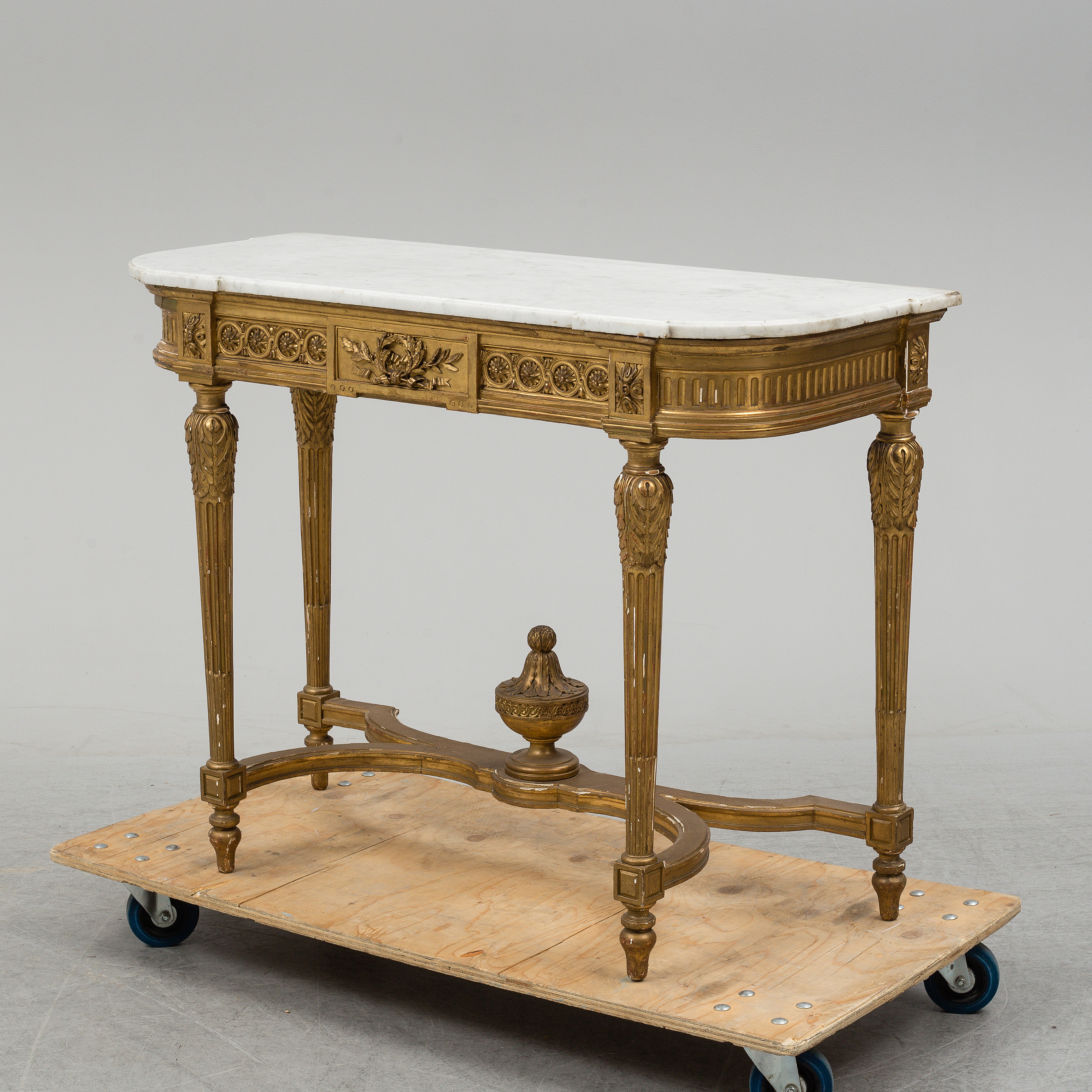 KONSOLBORD, Louis Seize-stil, 1800-talets senare del. - Bukowskis