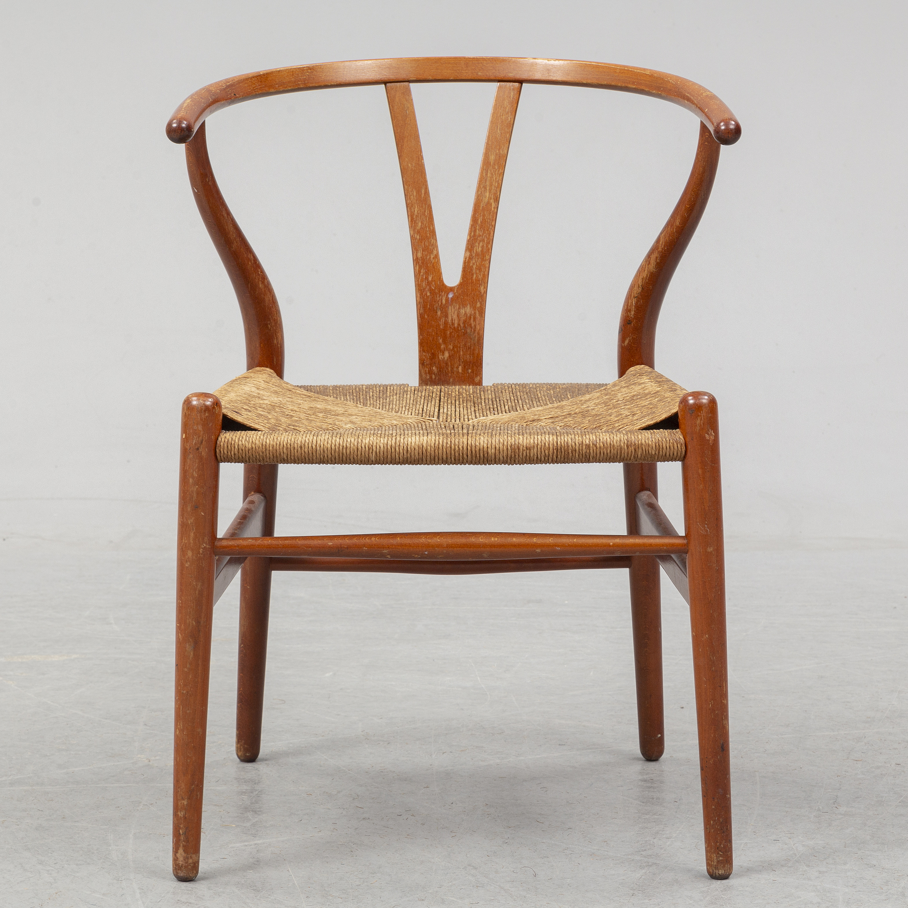 HANS J WEGNER, "Y-stolen", Carl Hansen & Son, modellen formgiven 1950 ...
