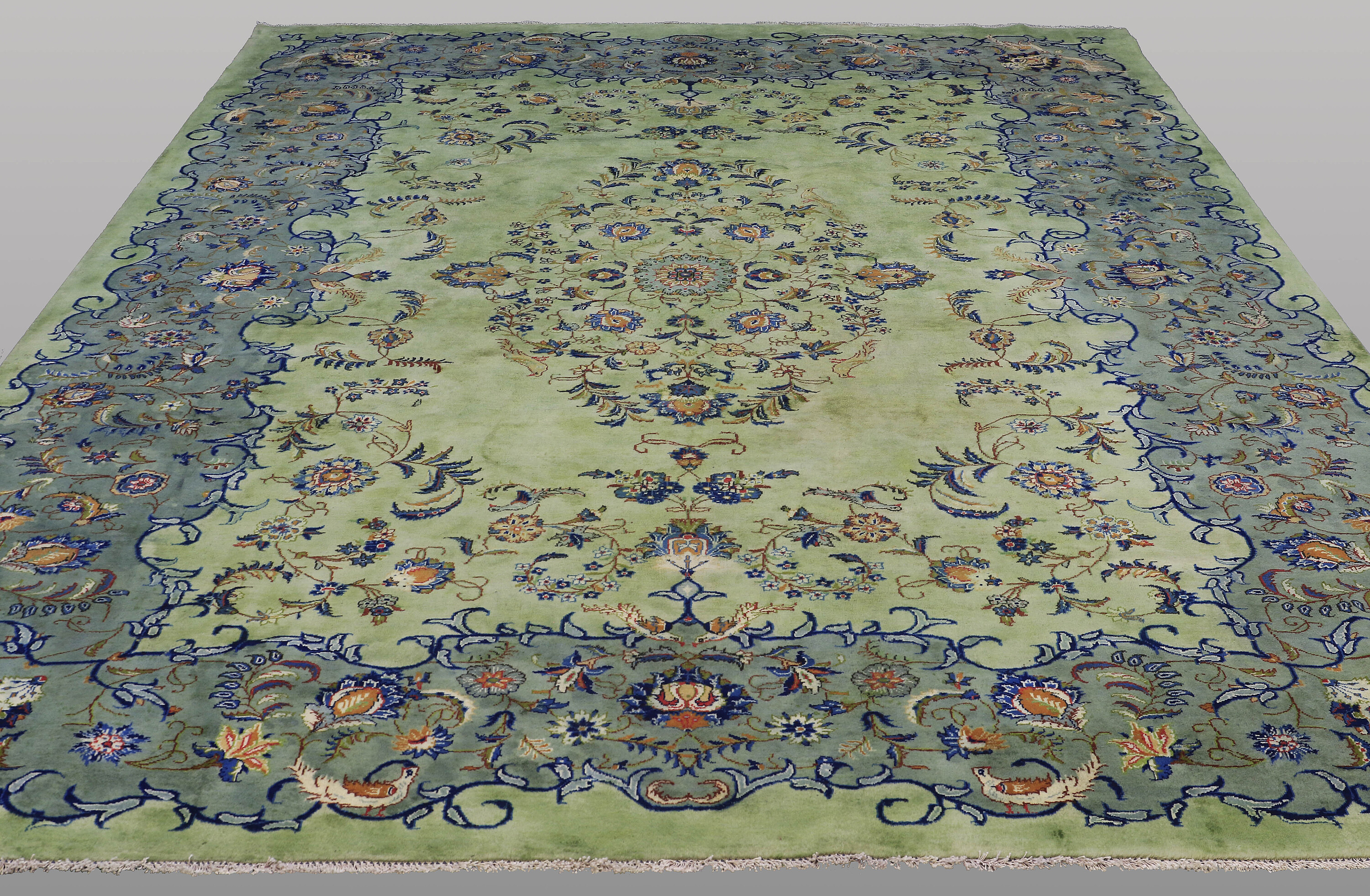MATTO, Royal Figural Keshan, 400 x 285 cm. - Bukowskis
