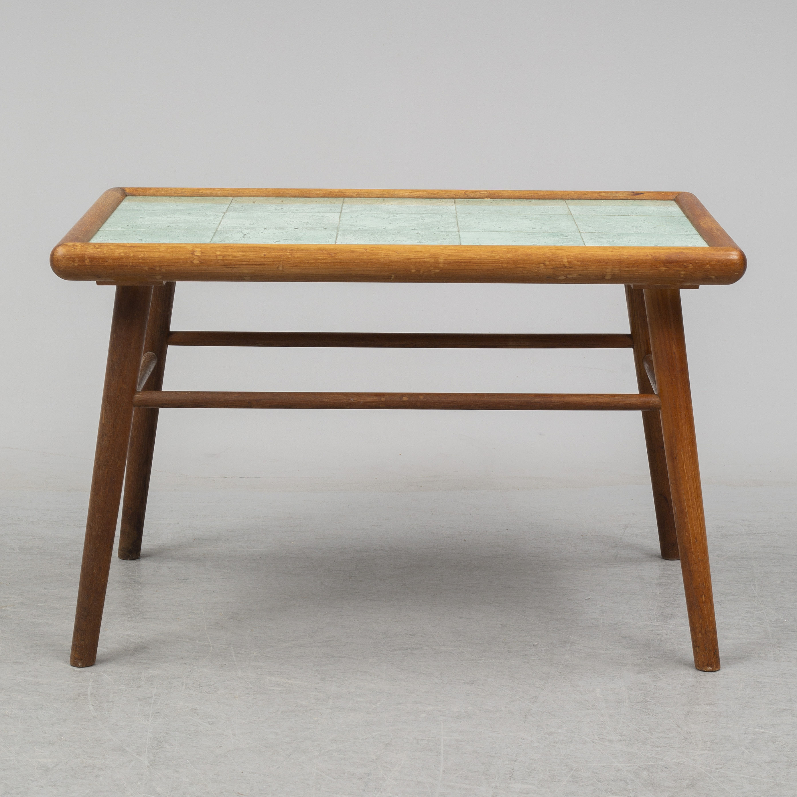 A 1940's coffee table. - Bukowskis