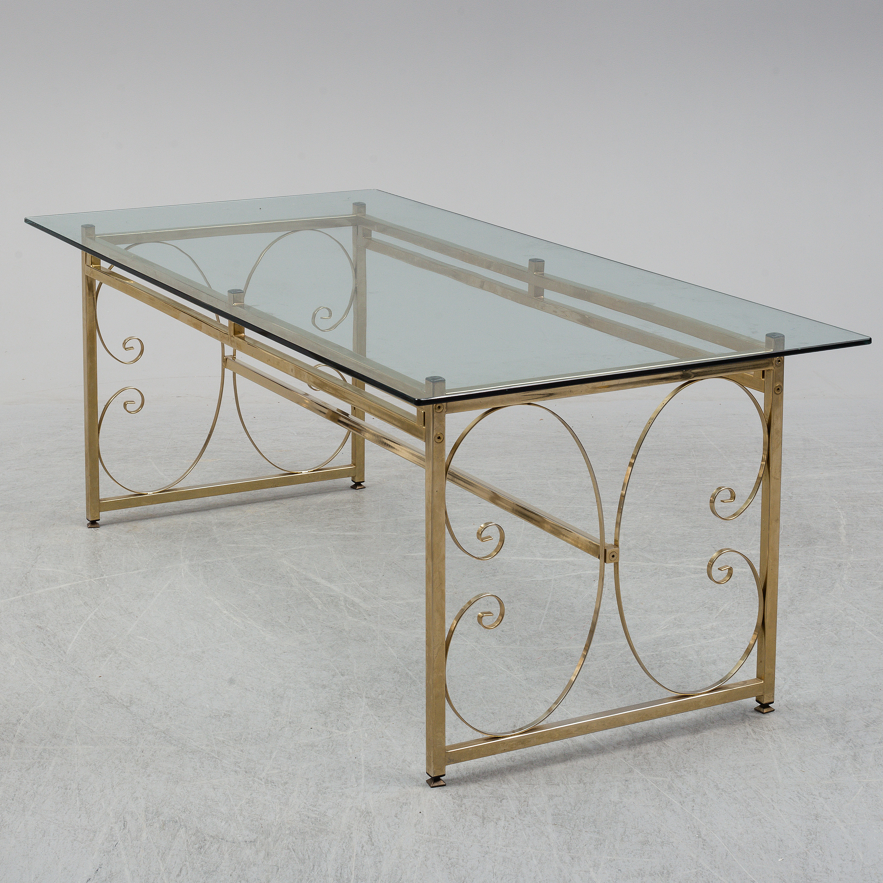 A 1980s dining suite. - Bukowskis