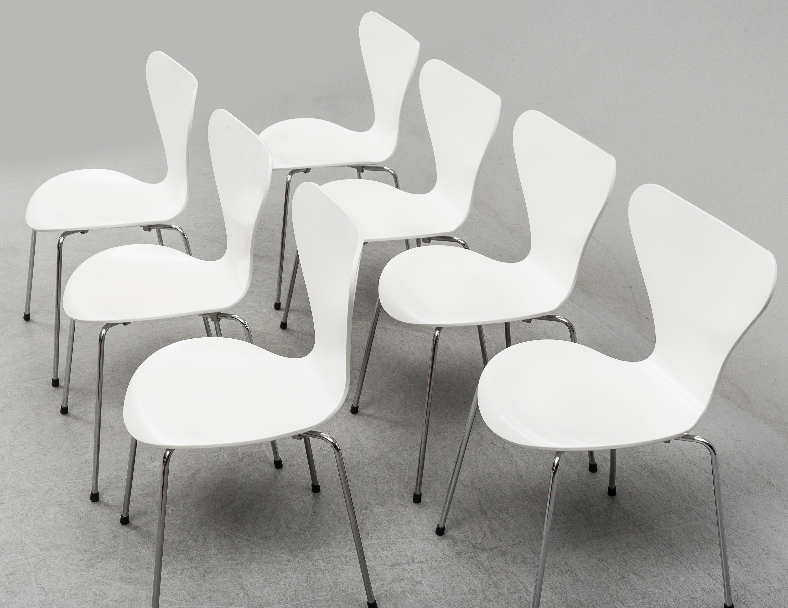 Seven chairs by Arne Jacobsen for Fritz Hansen 21st Century. - Bukowskis