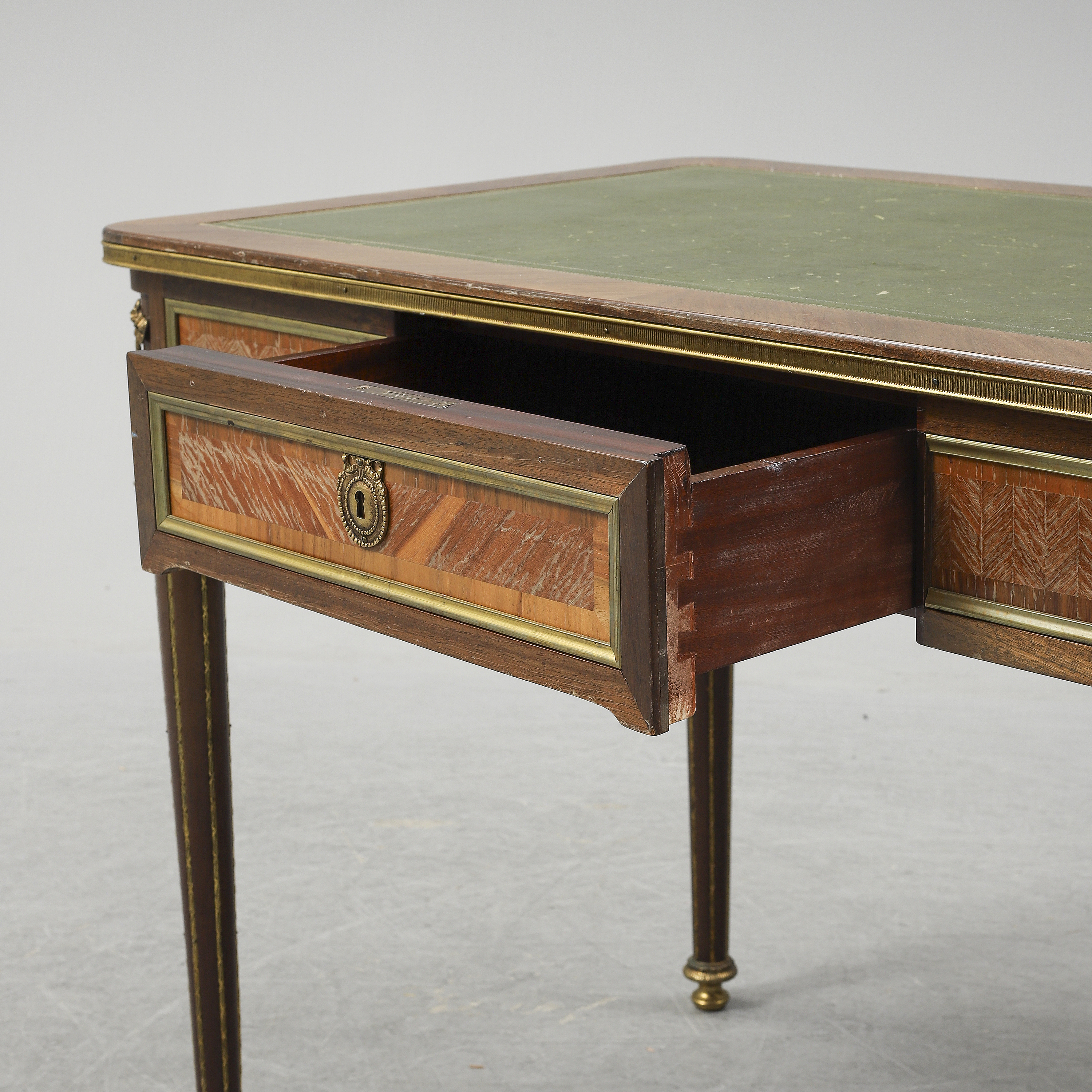 A Louis Seize style desk, mid 20th Century. - Bukowskis