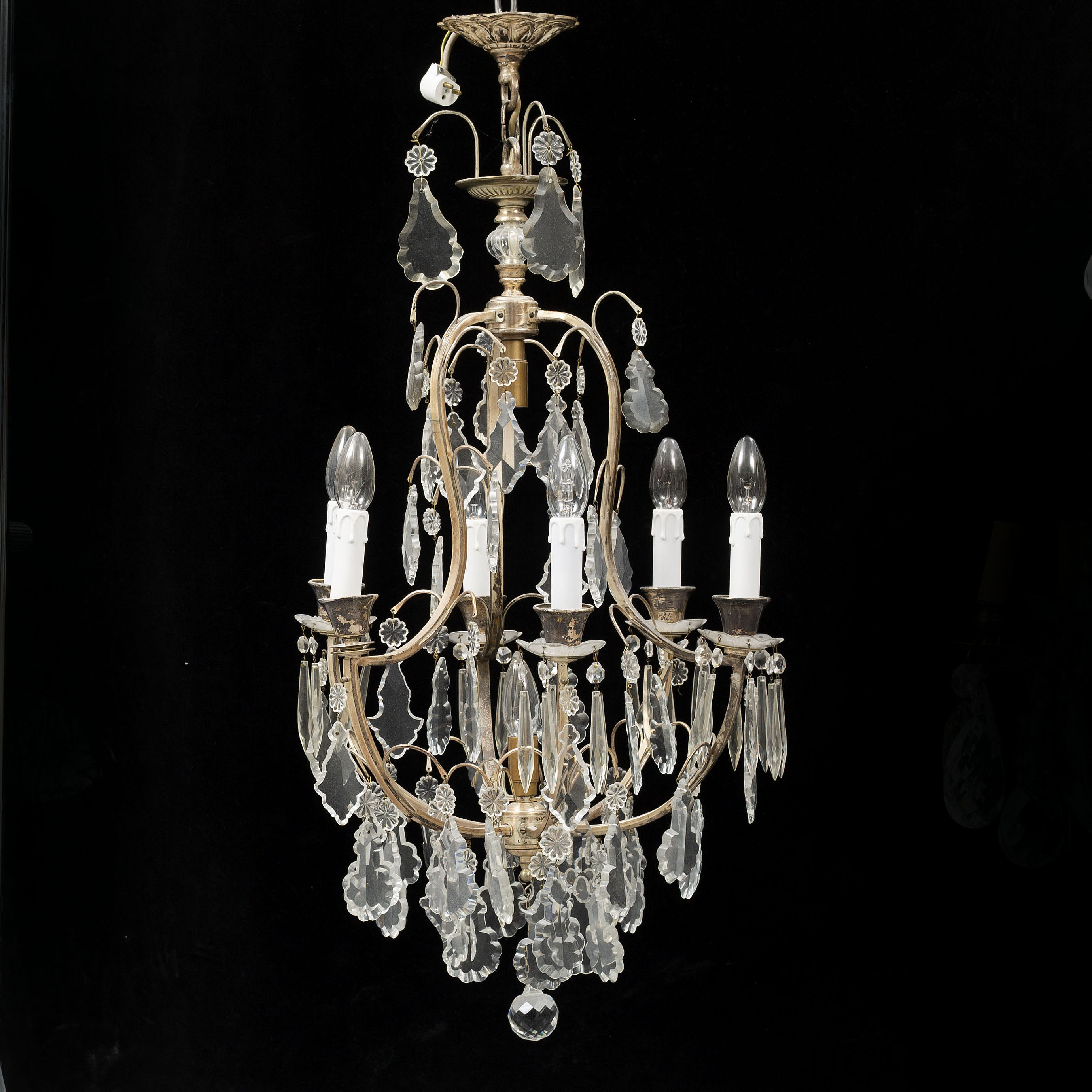 A rococo style chandelier, second half of the 20th century. - Bukowskis
