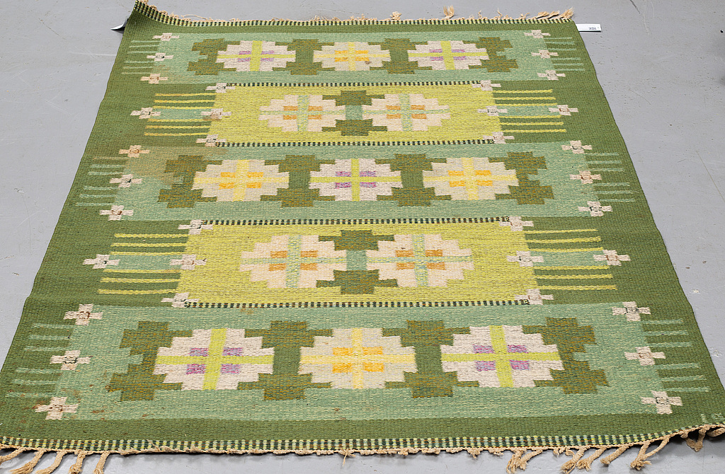 INGEGERD SILOW, Matta, rölakan, ca 204 x 135,5-137 cm, signerad IS ...