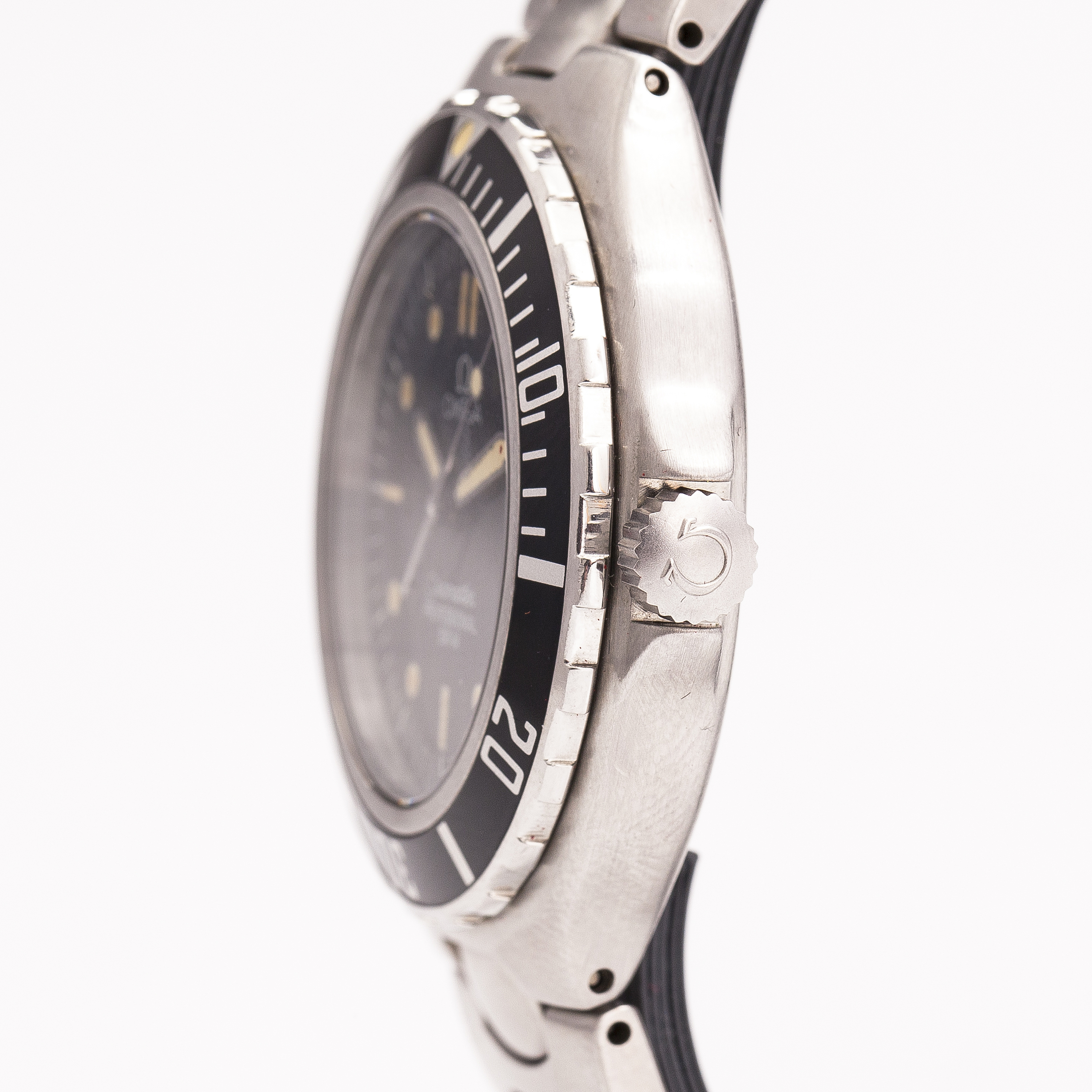 OMEGA, Seamaster, Professional, 200m, armbandsur, 38 mm. - Bukowskis