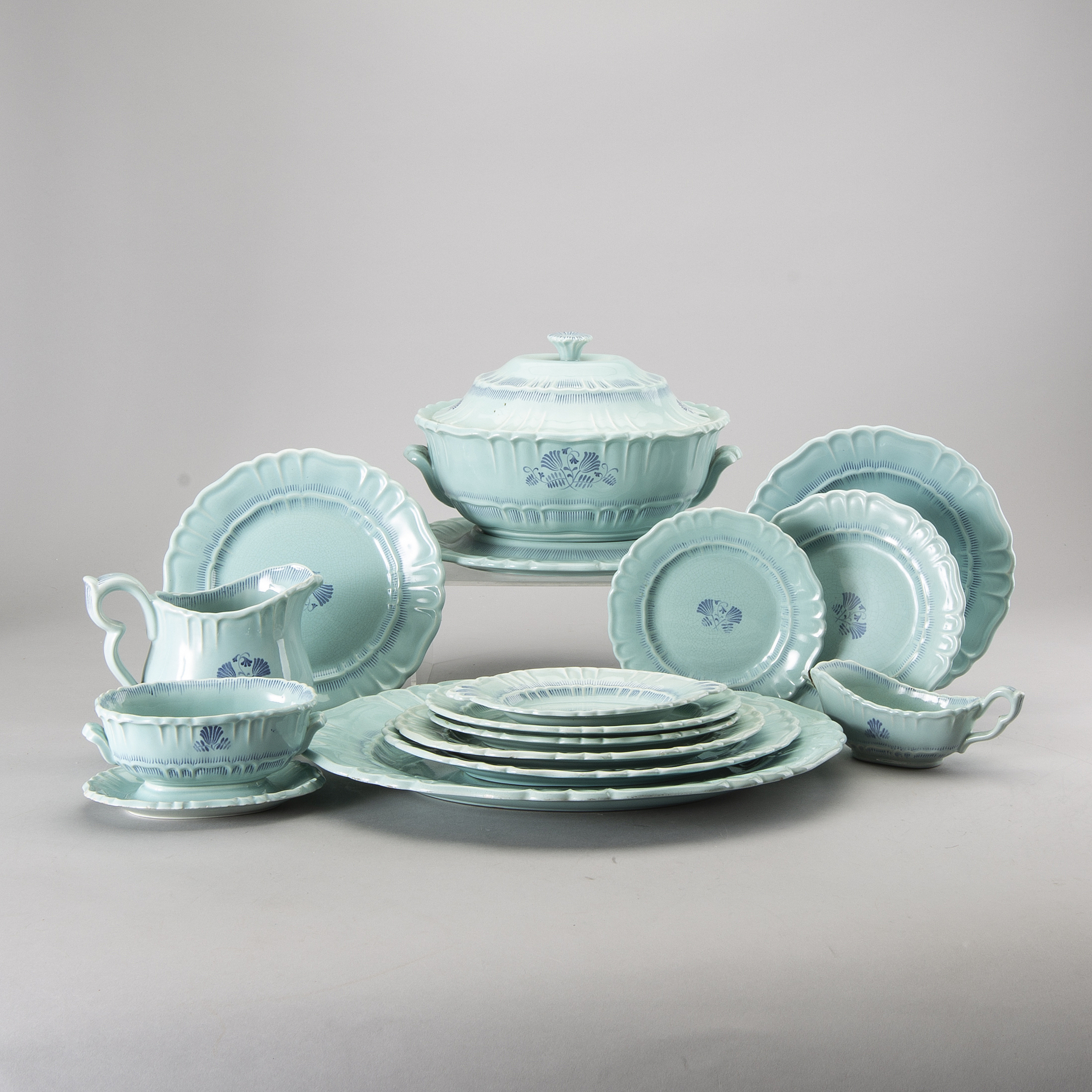 ARTHUR PERCY, servis ca 60 dlr Gefle flintgods 1900-talets första hälft ...