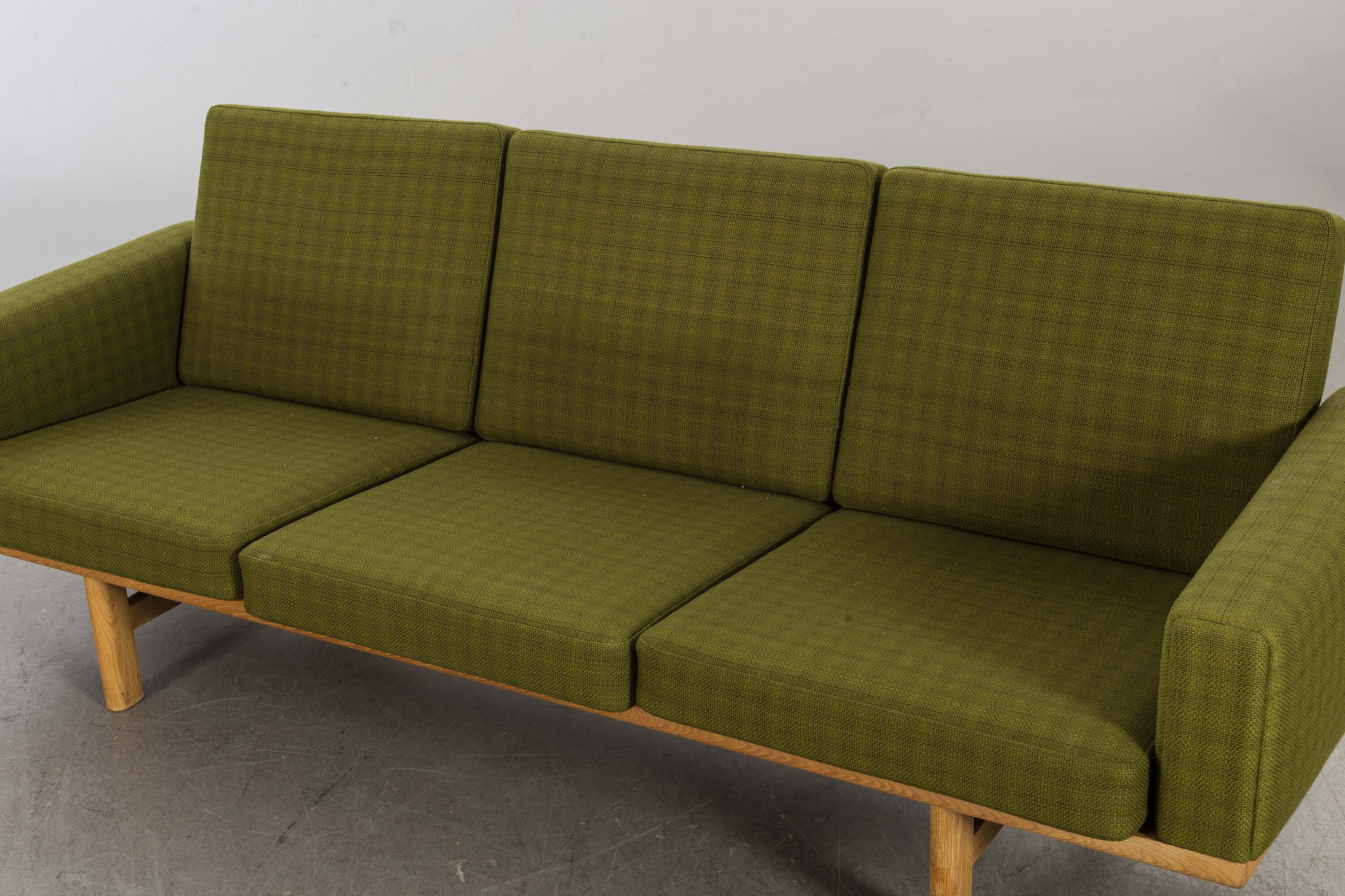 HANS J. WEGNER, soffa, "GE-236", Getama. - Bukowskis