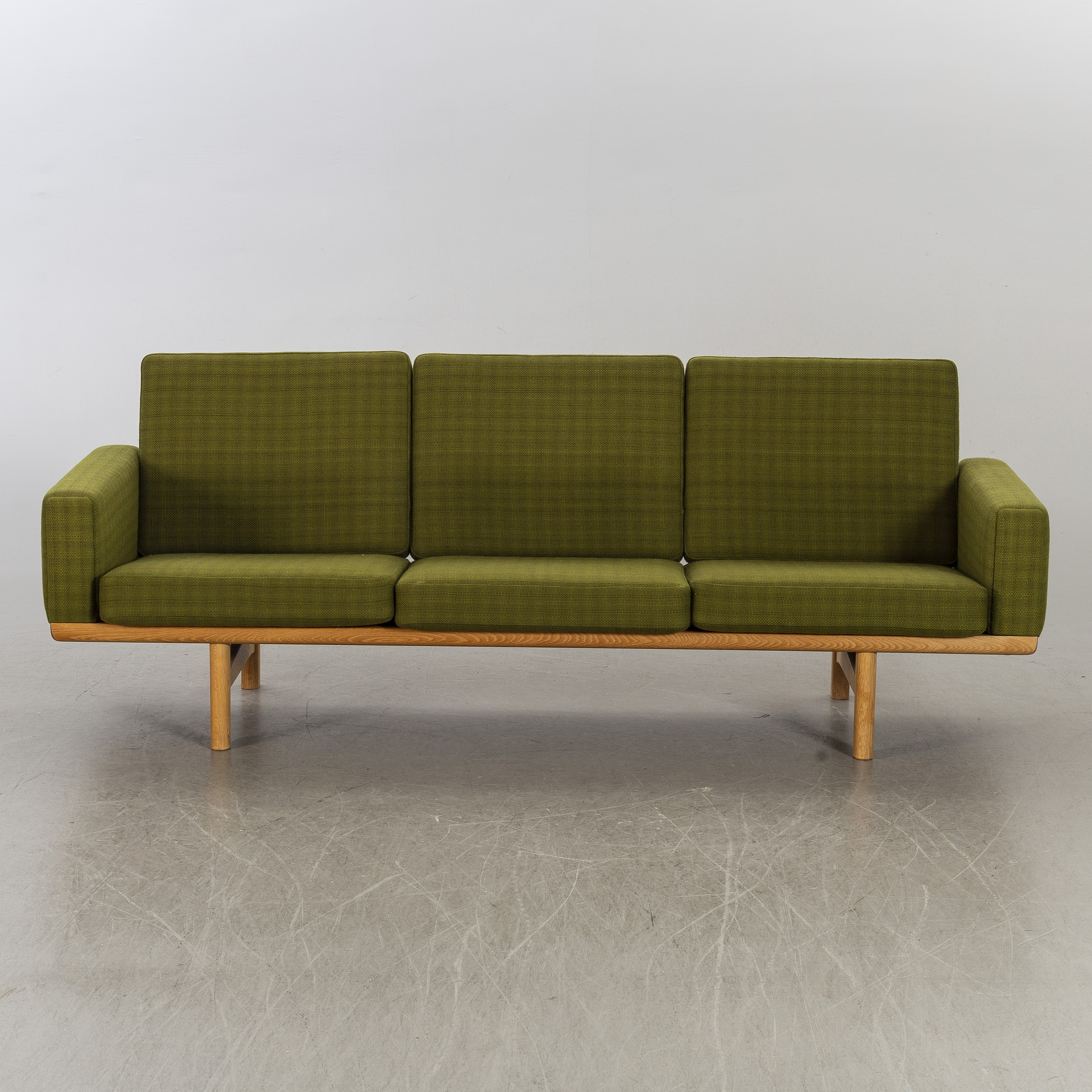 HANS J. WEGNER, soffa, "GE-236", Getama. - Bukowskis