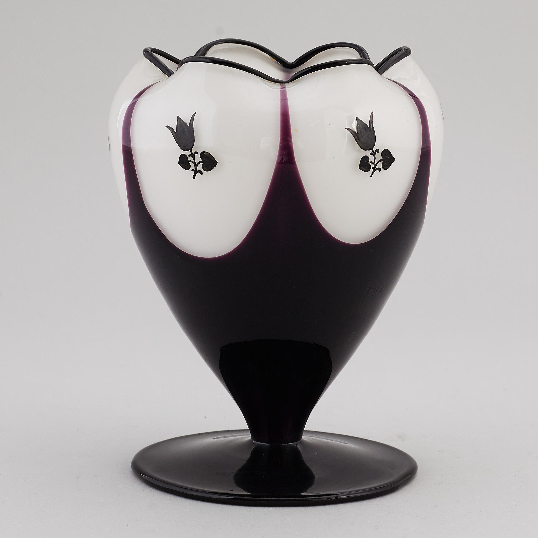 A Dagobert Peche glass vase, Loetz, Vienna, early 20th century. - Bukowskis