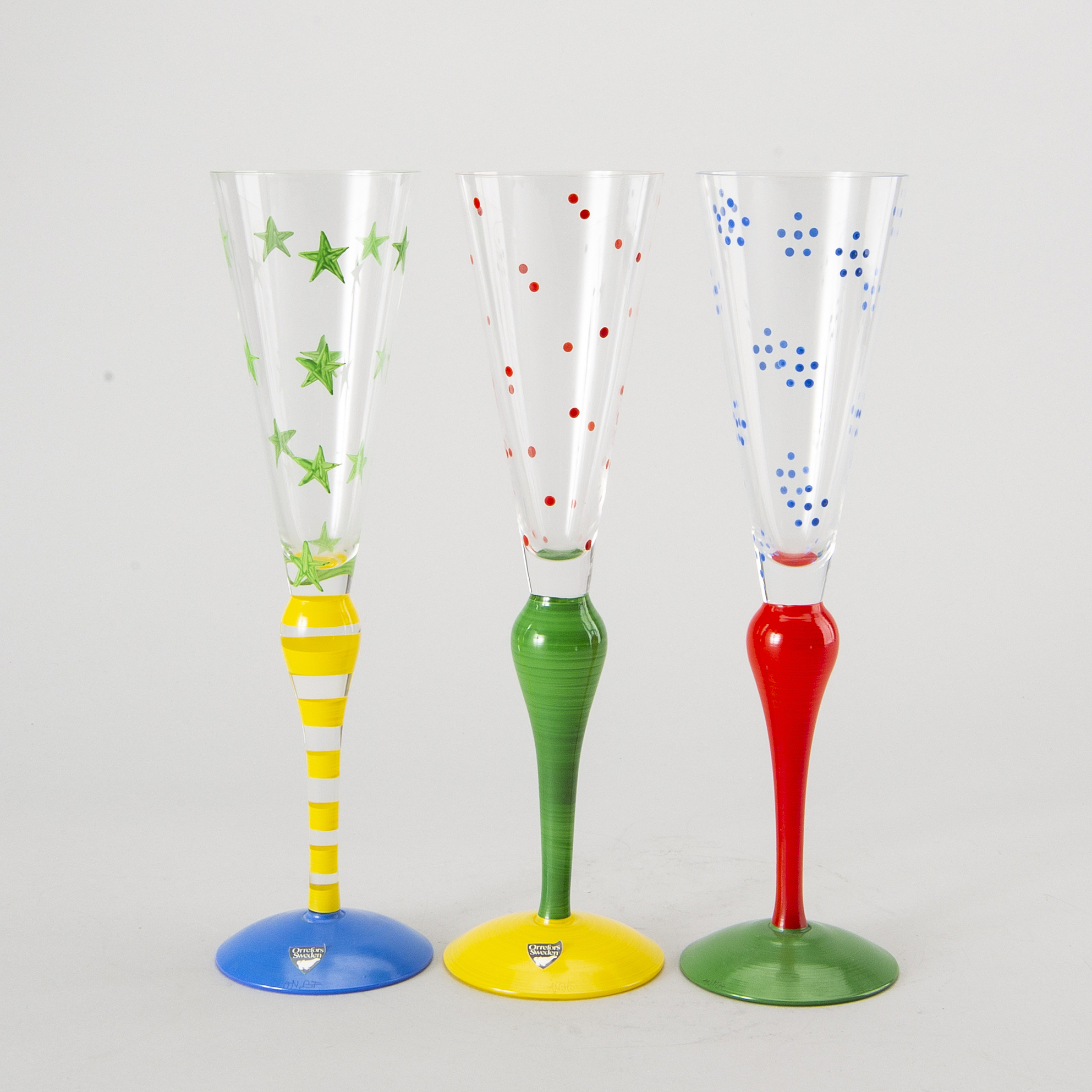 ANNE NILSSON, three Orrefors "Clown" champagne glasses. - Bukowskis