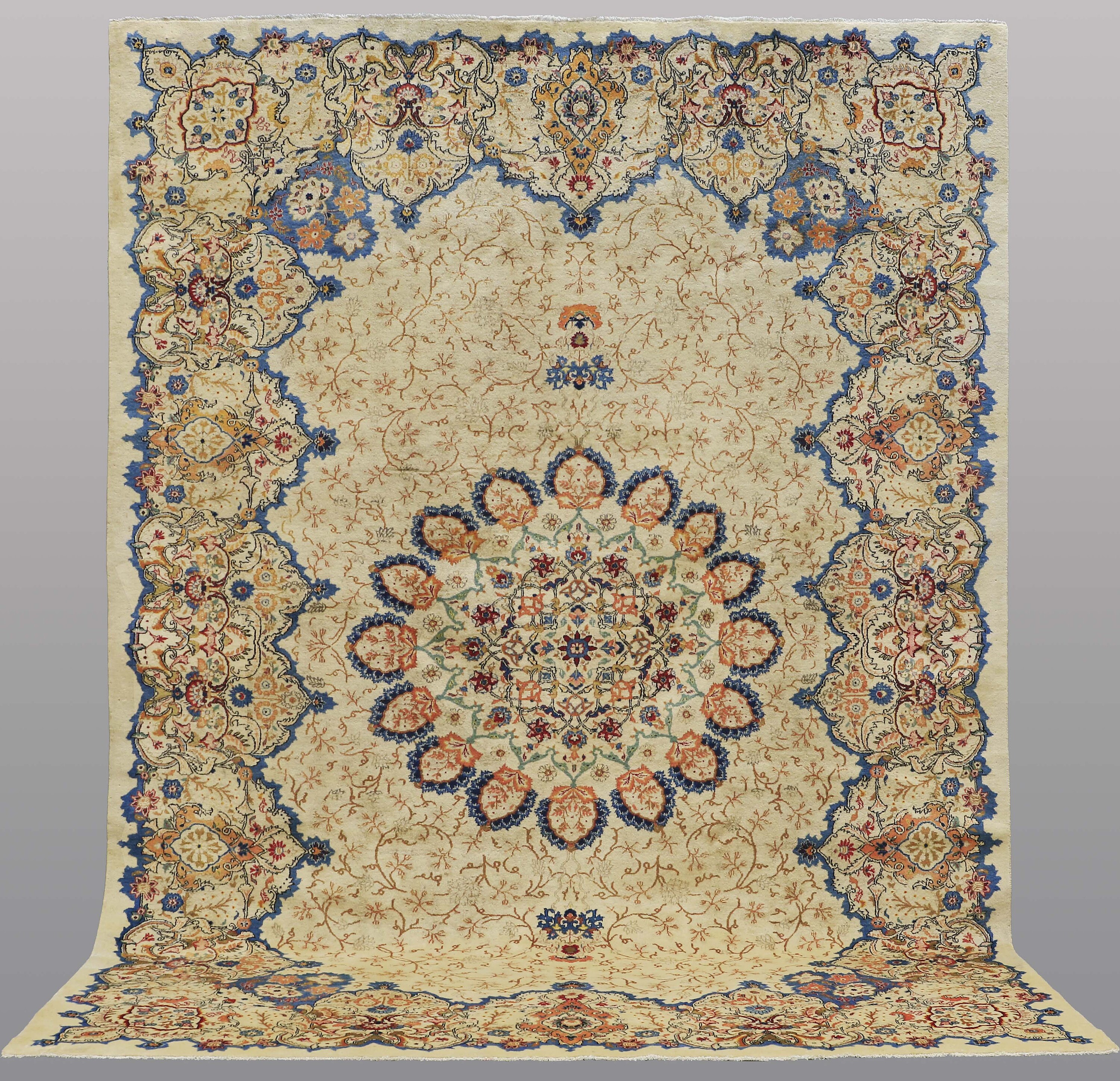 A CARPET, so called Royal keshan, 400 x 285 cm. - Bukowskis