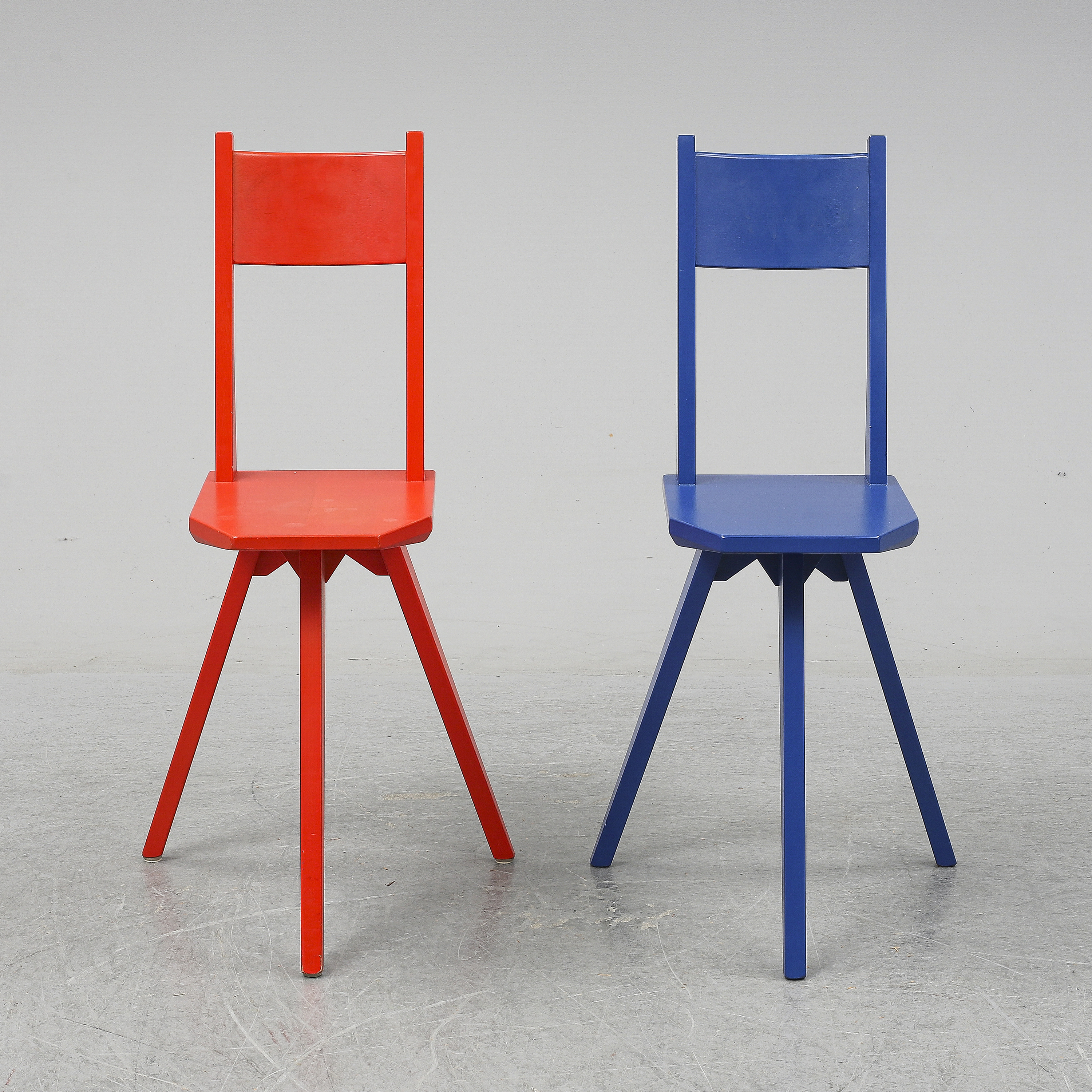 JOHN KANDELL, stolar, två st, "Camilla", Källemo. - Bukowskis