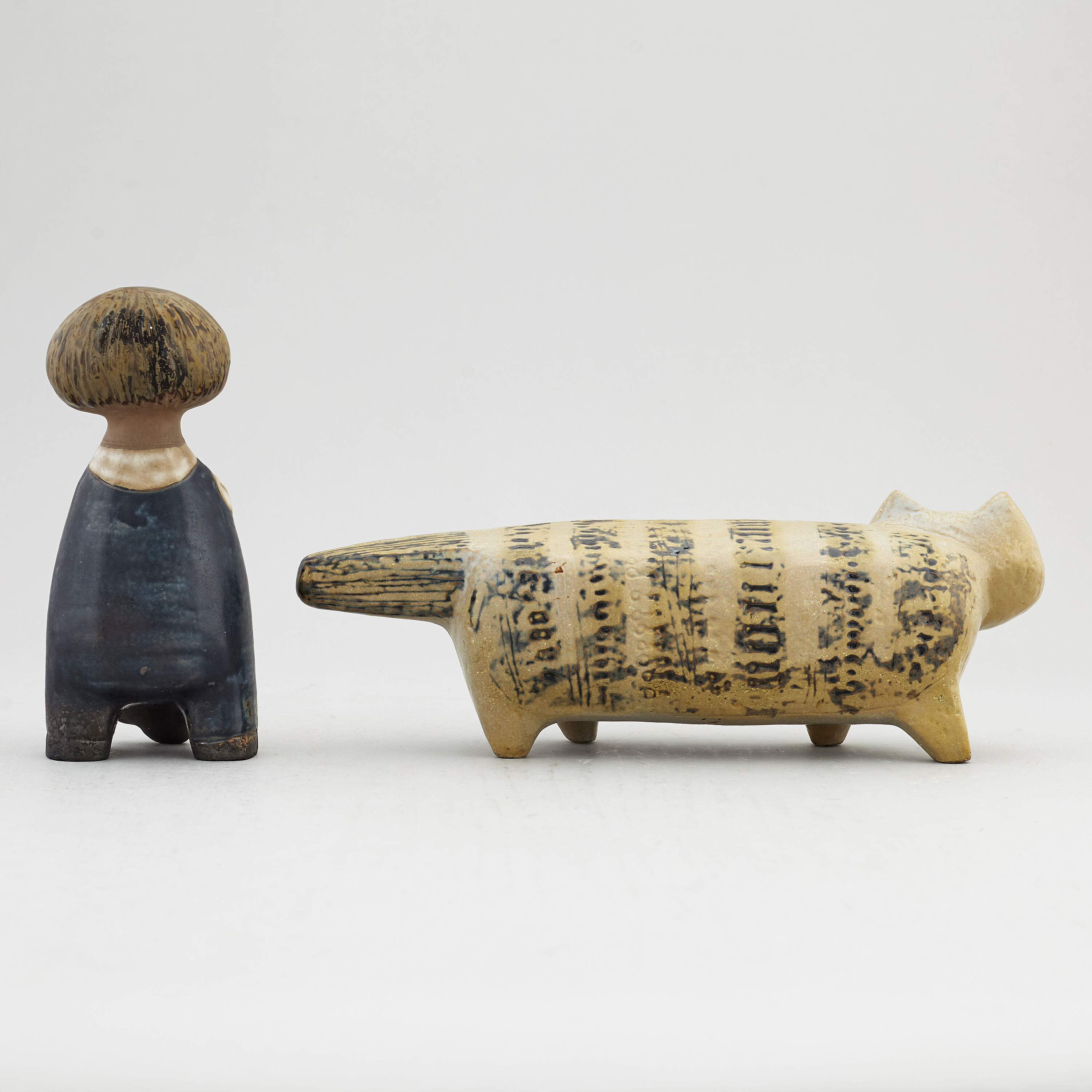 LISA LARSON, two stoneware figurines. - Bukowskis