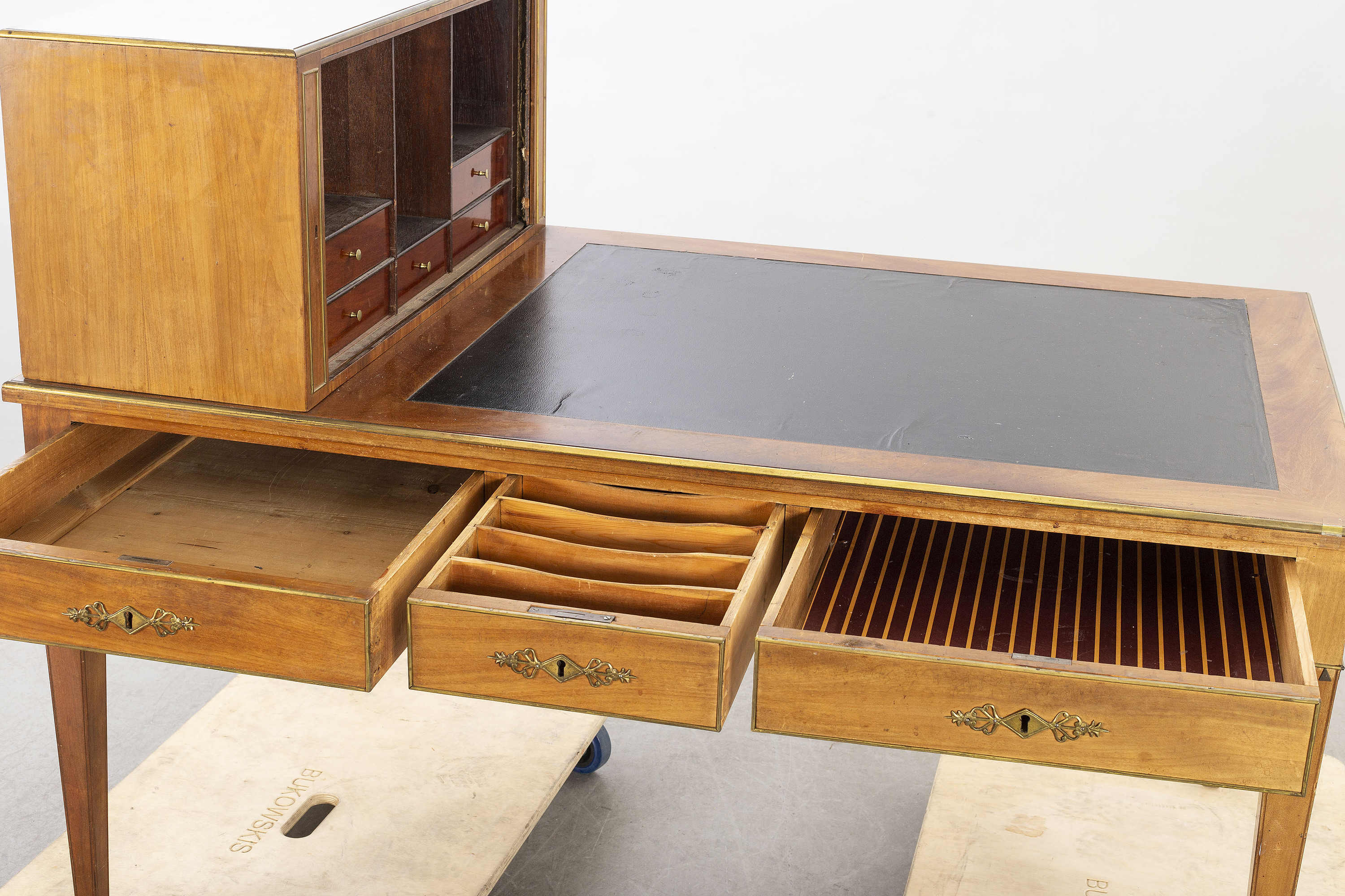 A late Gustavian style desk, later part of the 19th century. - Bukowskis