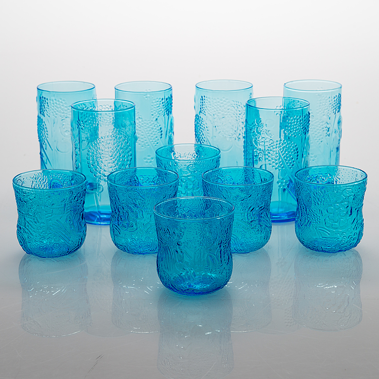 OIVA TOIKKA, A 12-piece 'Flora' and "Fauna" glassware for Nuutajärvi ...