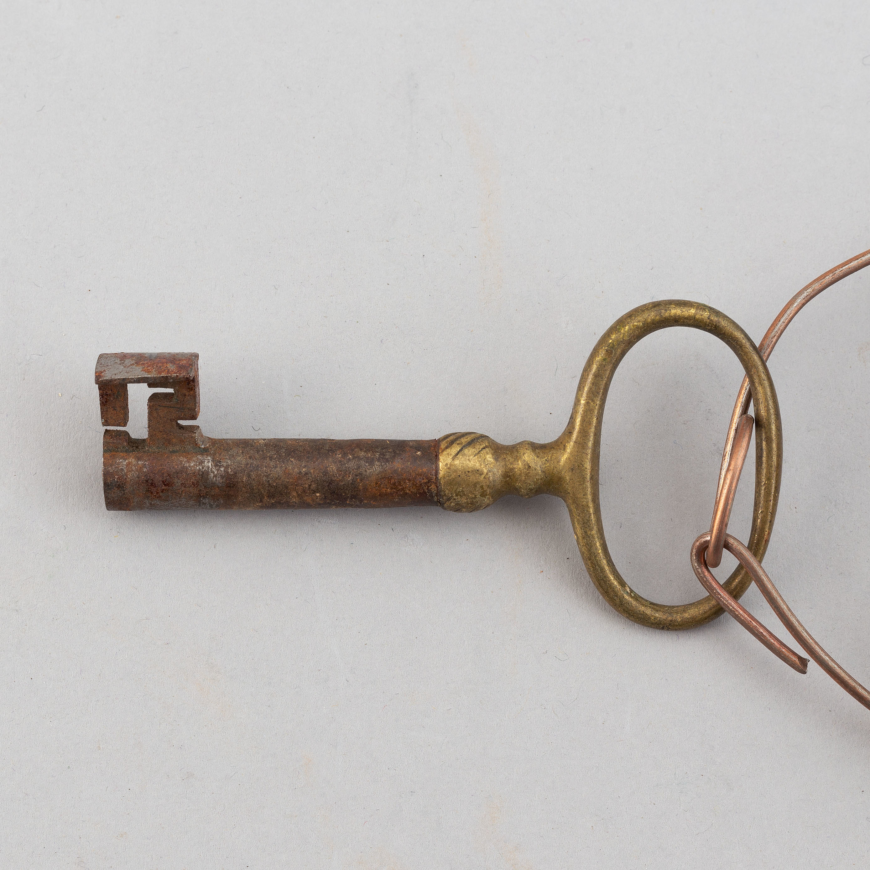 Ten brass keys 18th/19th century. - Bukowskis