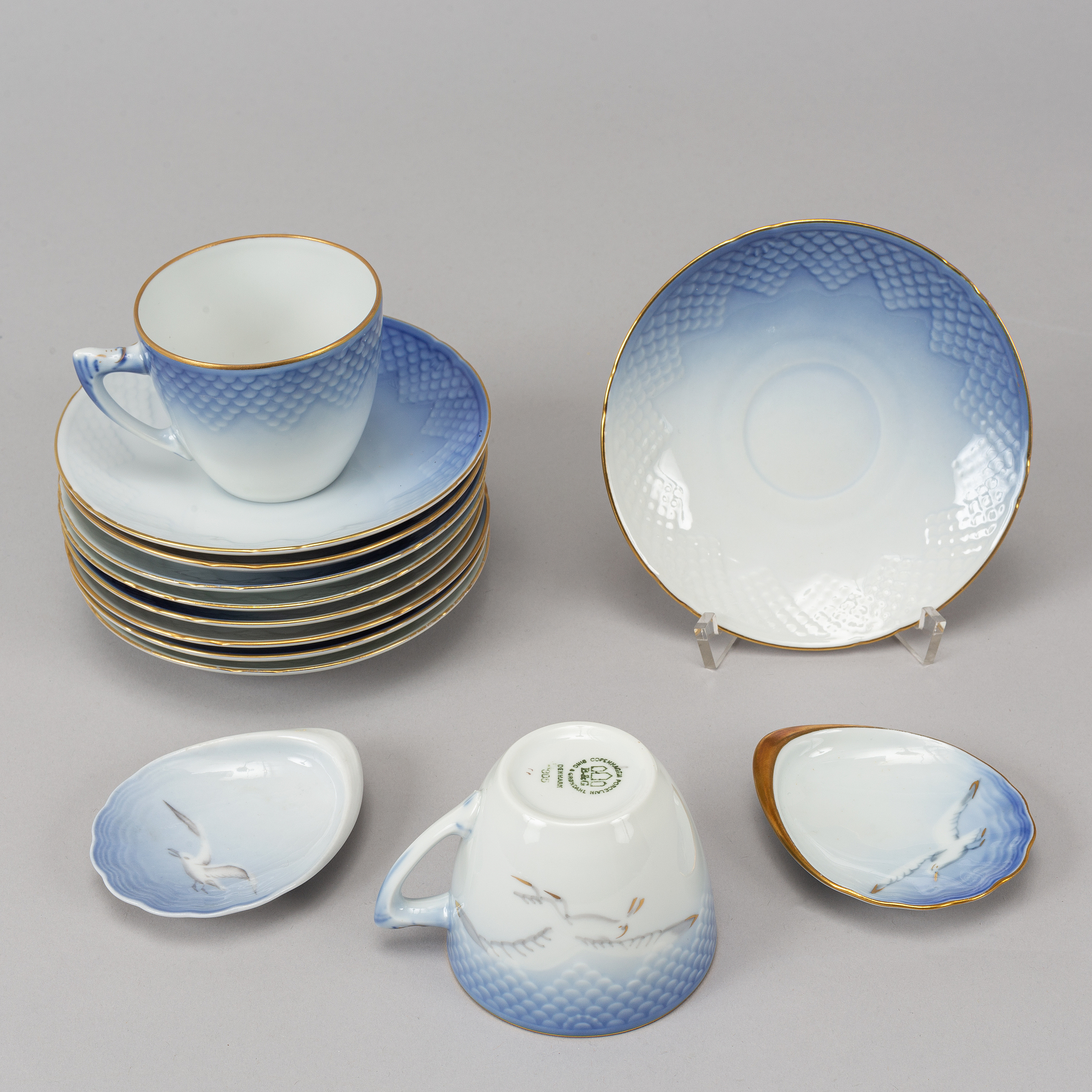 Bing & Grøndahl, mat- samt kaffeservis, 54 delar, porslin. "Måsen ...