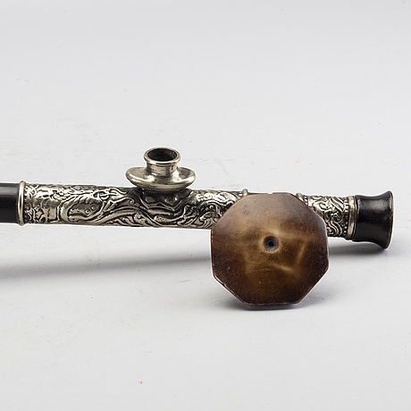 A Japanese opium pipe early 20th century. - Bukowskis