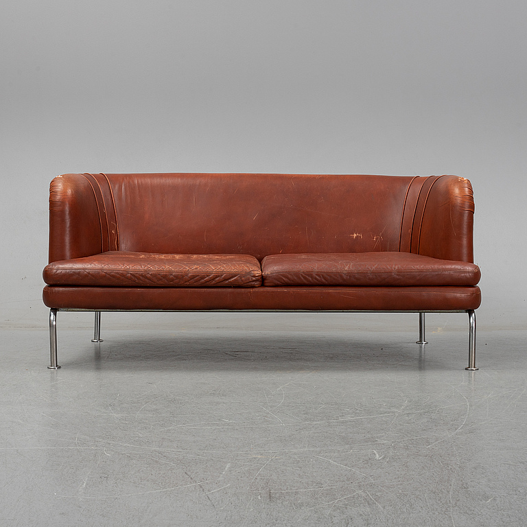 Sommy Sundberg, a 'Sheraton' leather sofa, 1971. - Bukowskis