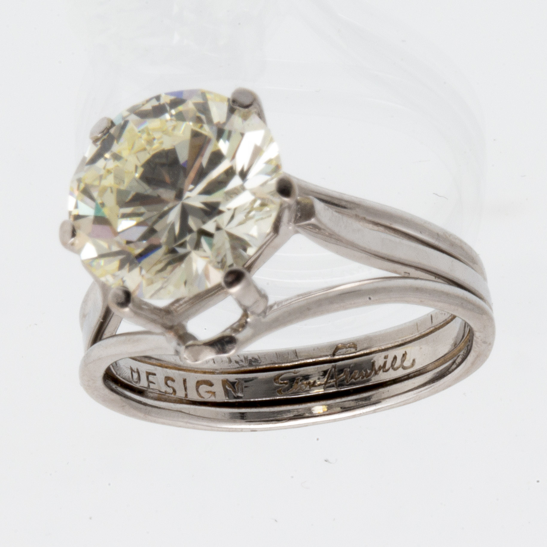 ELON ARENHILl diamond ring 18K whitegold 1brilliant-cut diamond 3,8 ct ...