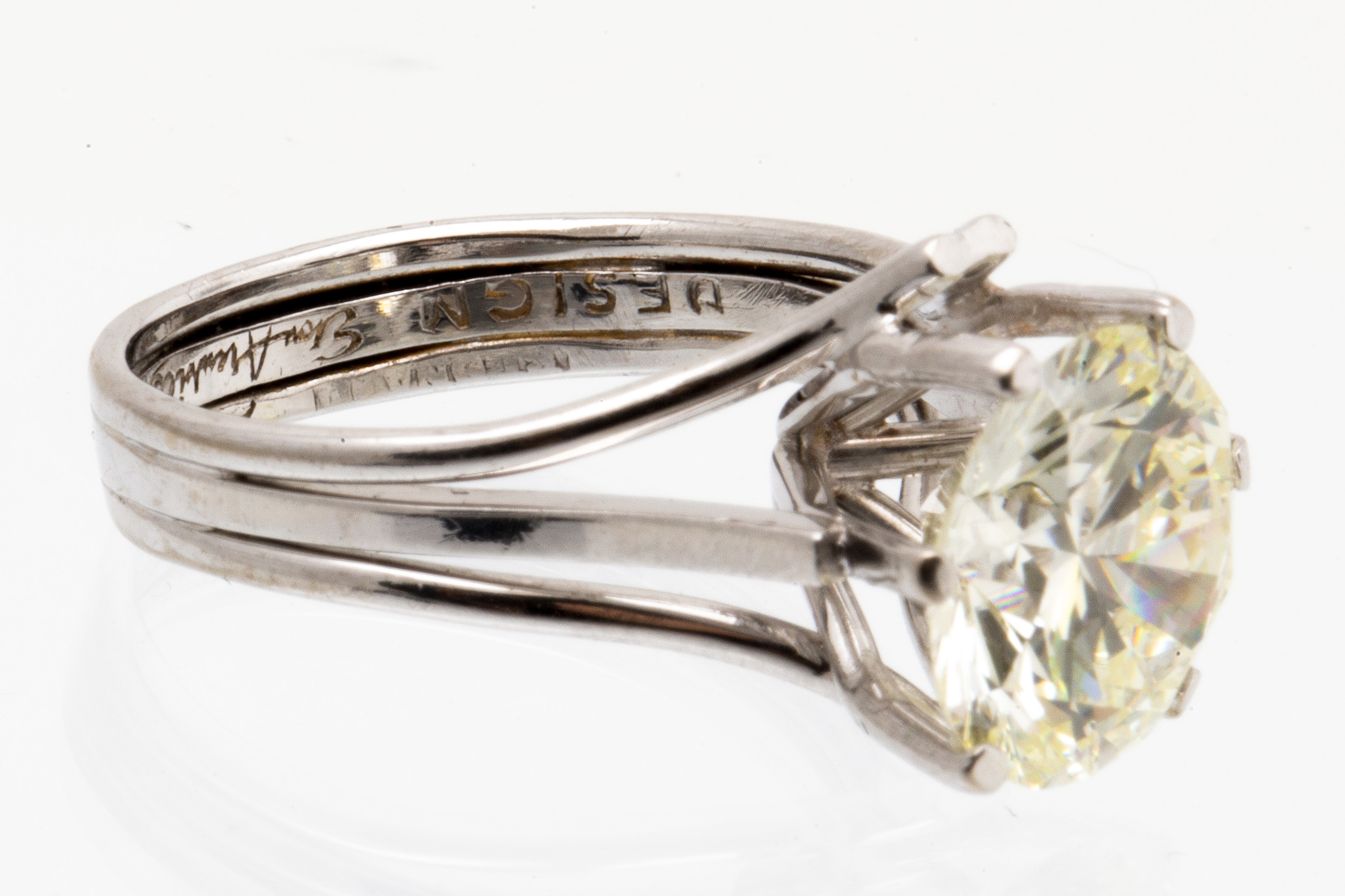 ELON ARENHILl diamond ring 18K whitegold 1brilliant-cut diamond 3,8 ct ...