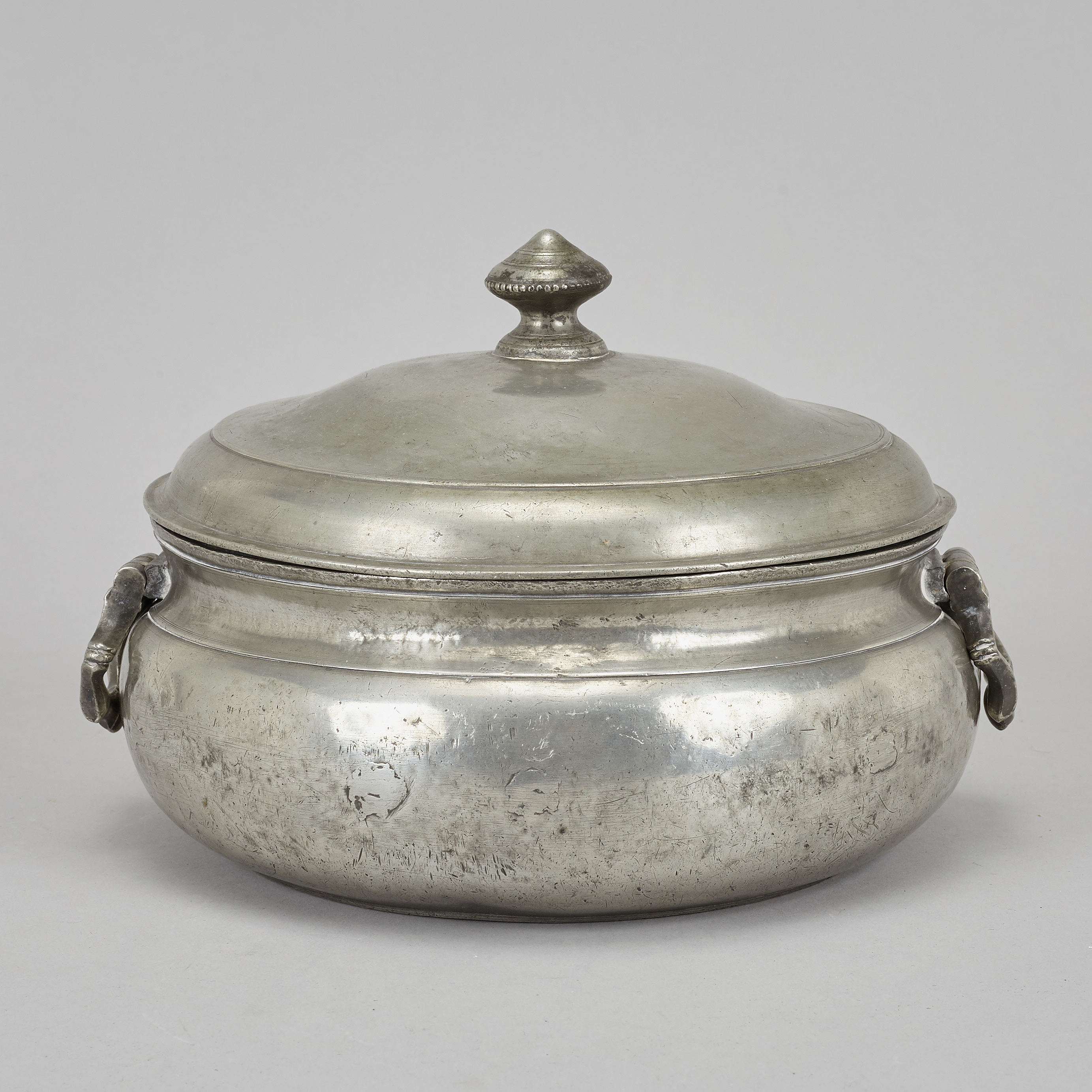 TERRIN, tenn, svenska otydliga stämplar, 1700-/1800. - Bukowskis
