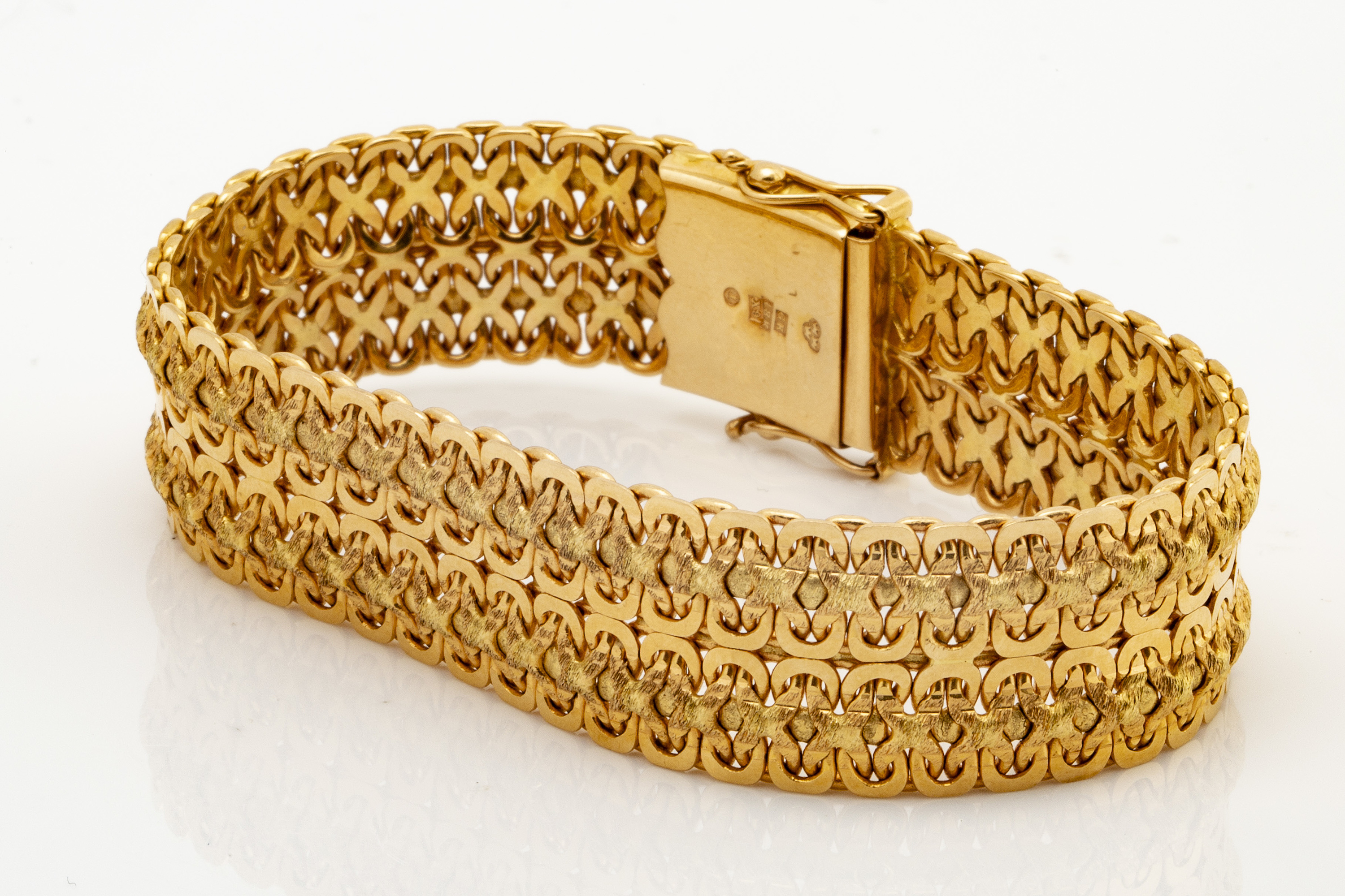 Guldarmband 18K guld, 53,6 g, ca 19 x 1,7 cm. - Bukowskis